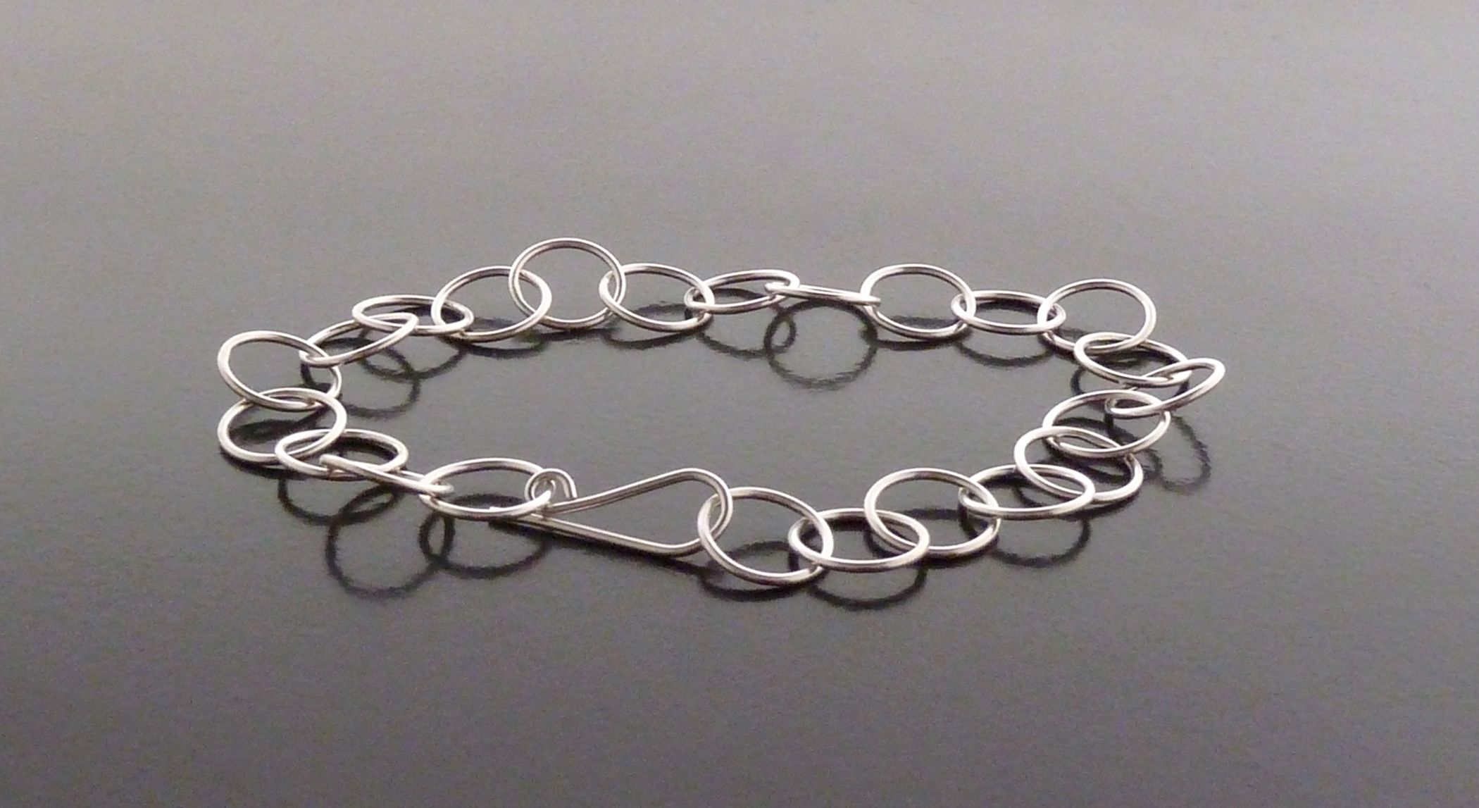 Basic Chain Making Tutorial: Round : 14 Steps - Instructables