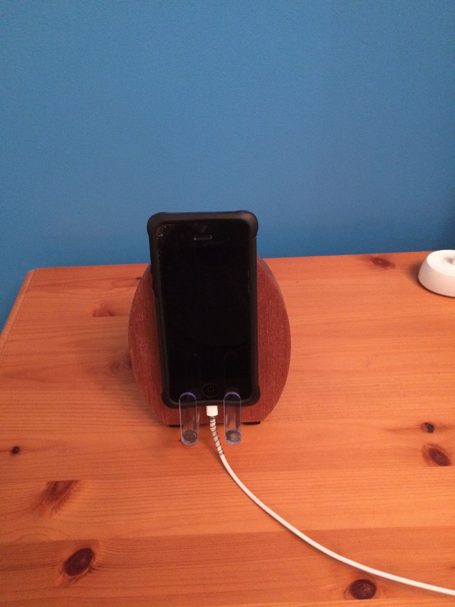 Phone Stand : 5 Steps - Instructables