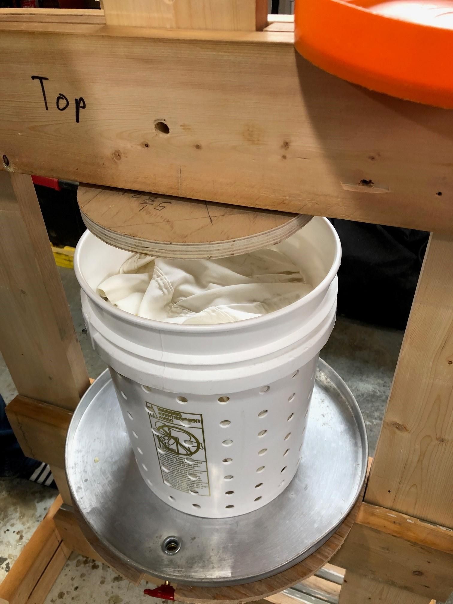 DIY Cider Press - Clean and Simple : 9 Steps (with Pictures) - Instructables