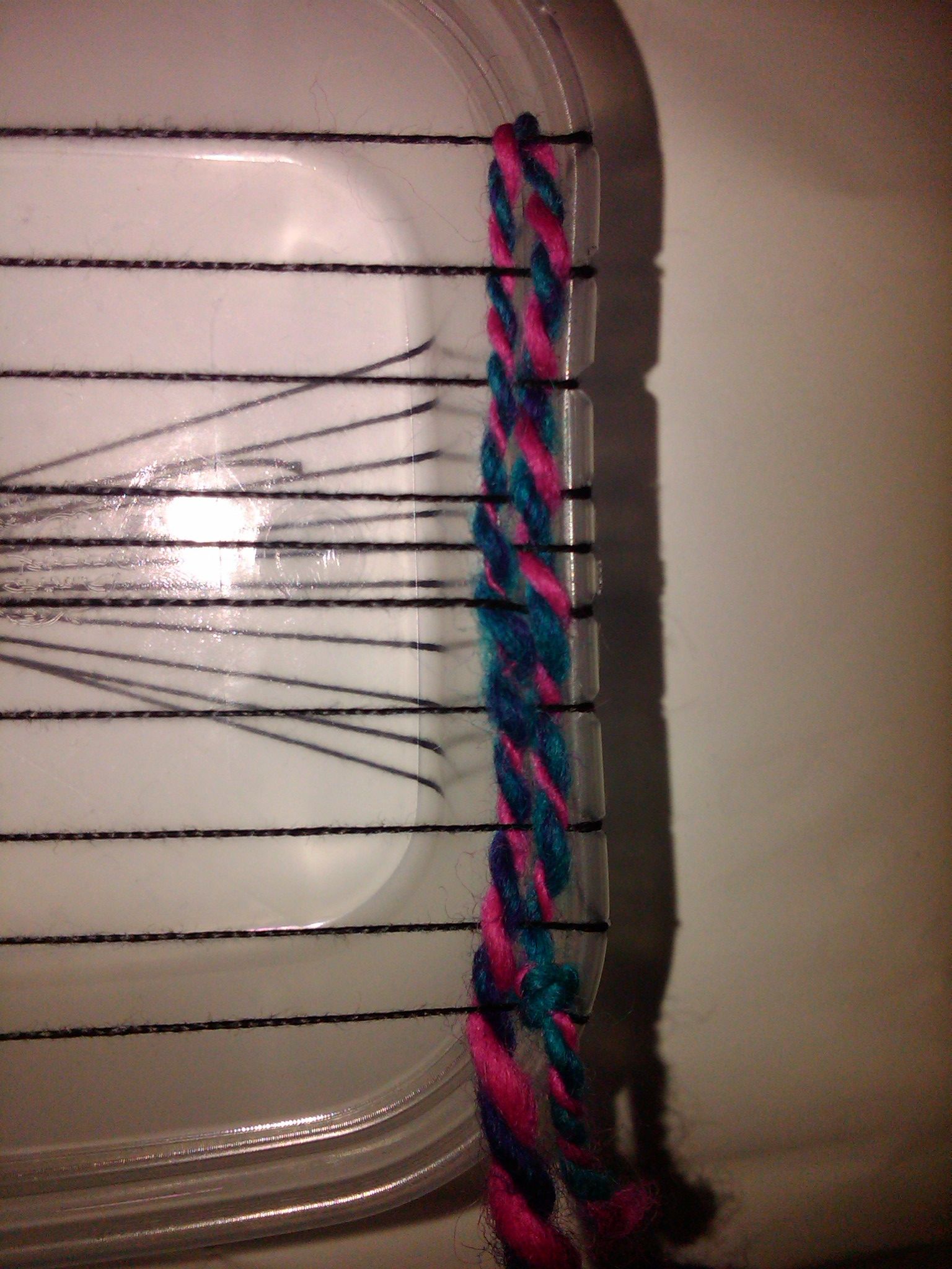 Small Scale Weaving Loom : 3 Steps - Instructables