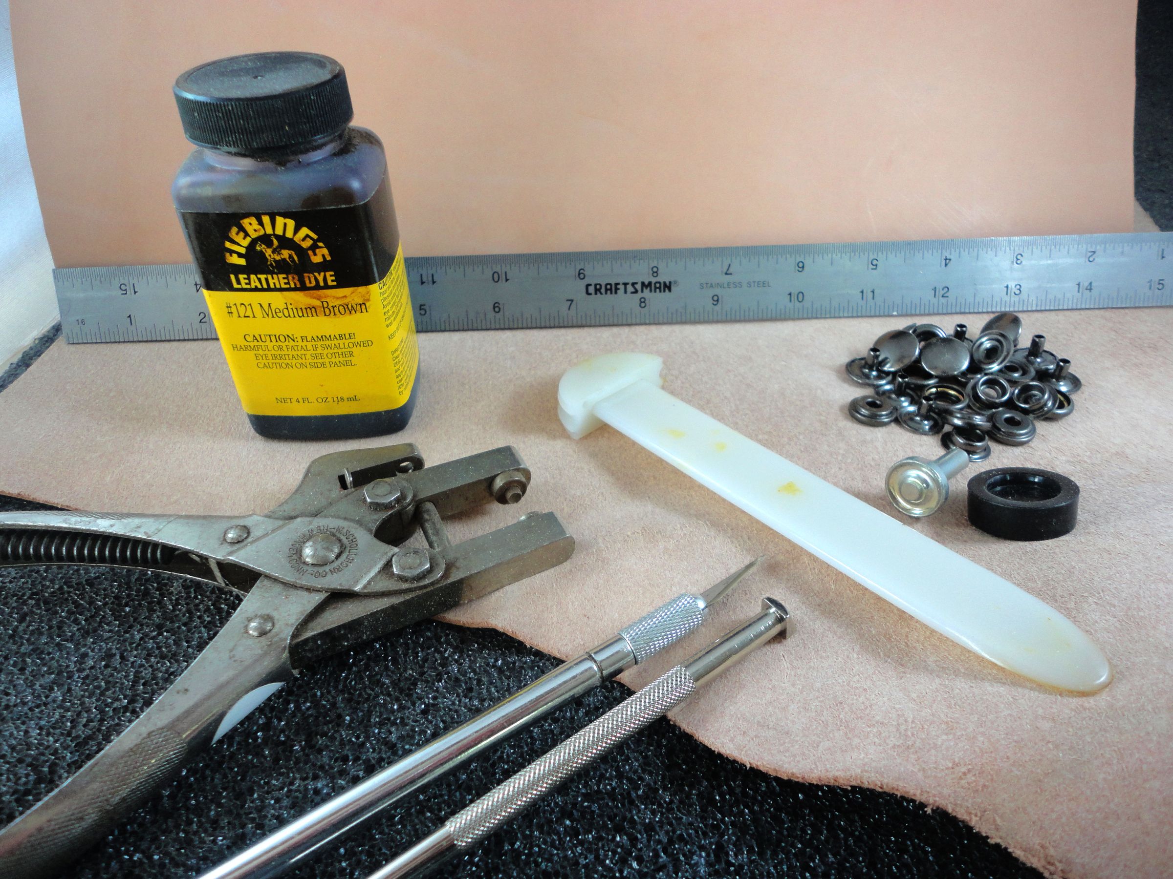 Assassin's Creed Hidden Blade - Functional Prop!! : 13 Steps (with ...