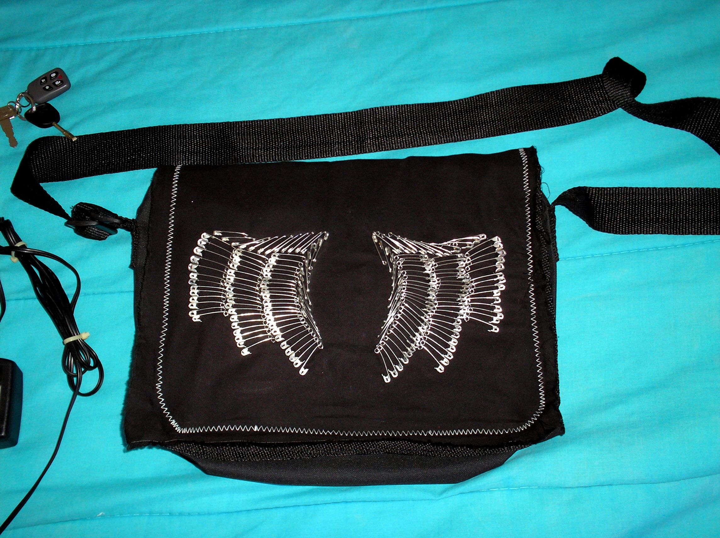 Safety Pin Wings : 9 Steps (with Pictures) - Instructables