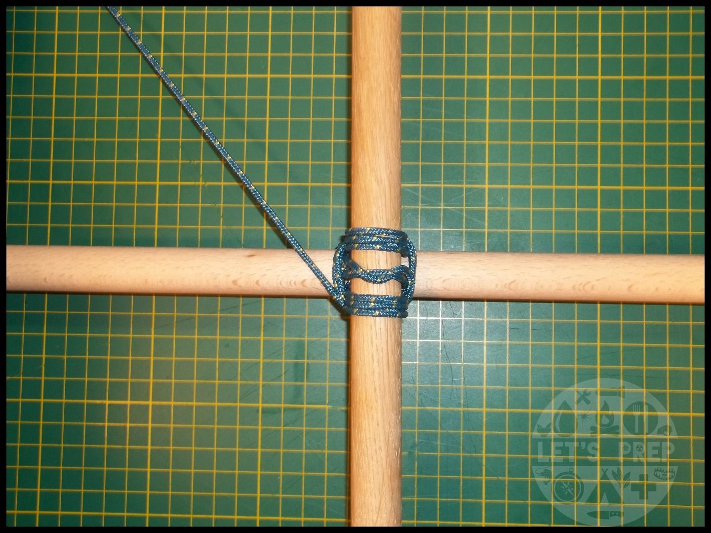 Quick Skills #4: How to Tie Lashings - Pt.1 Square Lashing : 7 Steps ...