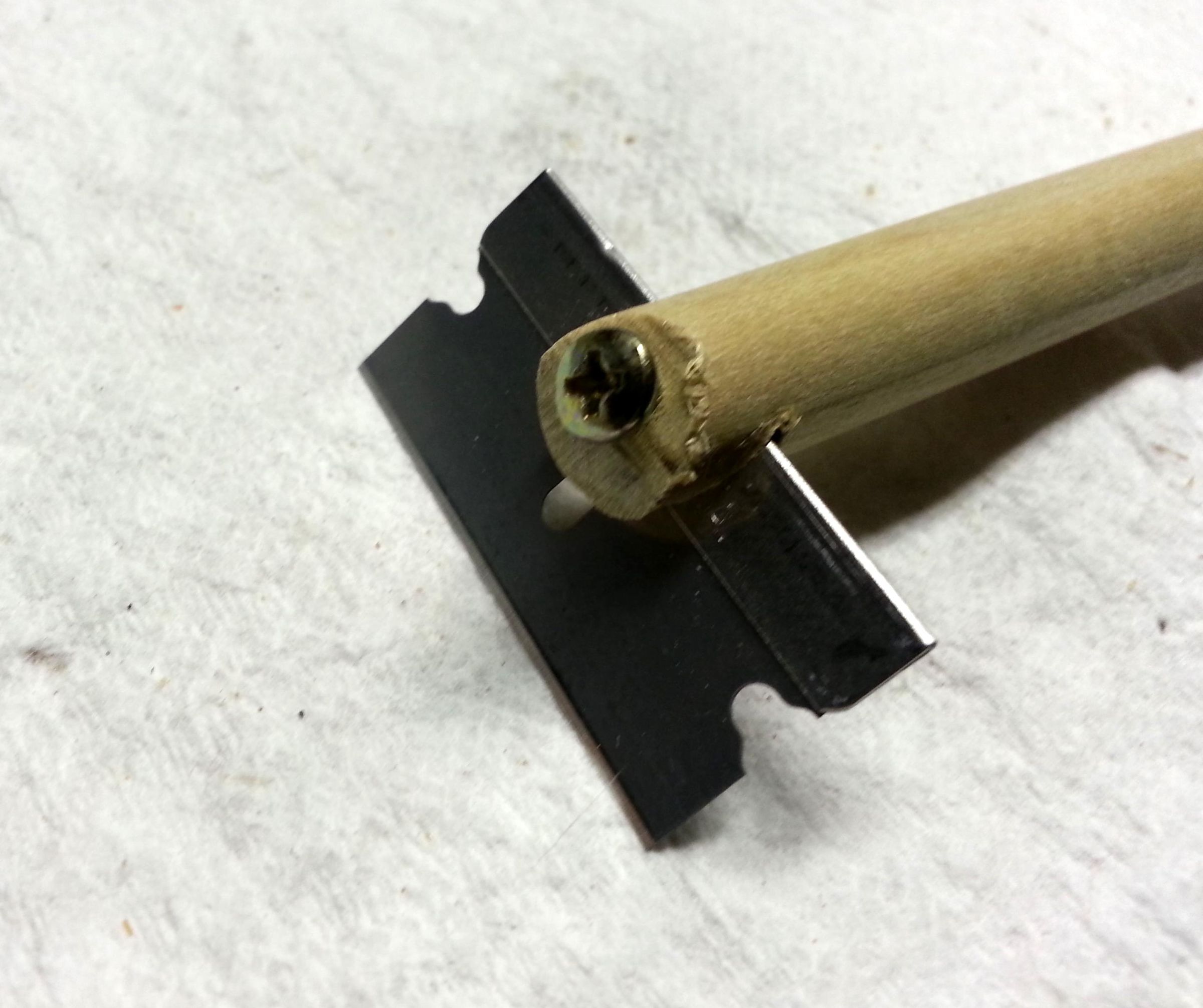 Aquarium Scraper for Stubborn Algae : 8 Steps - Instructables