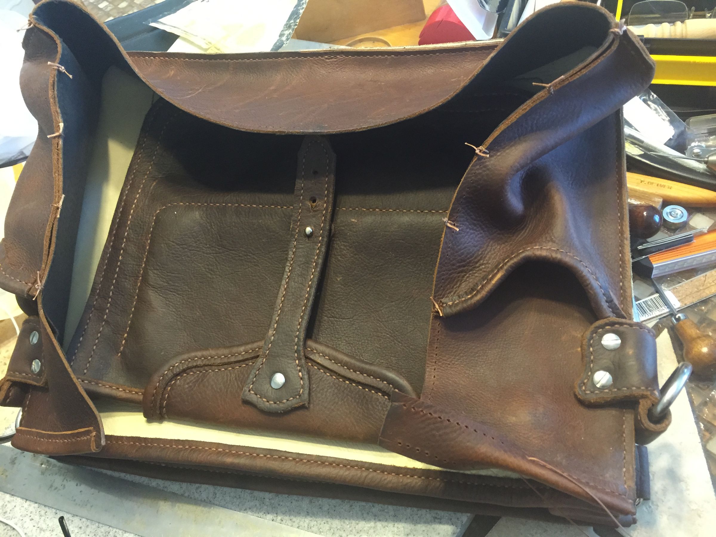 Leather Briefcase : 12 Steps (with Pictures) - Instructables