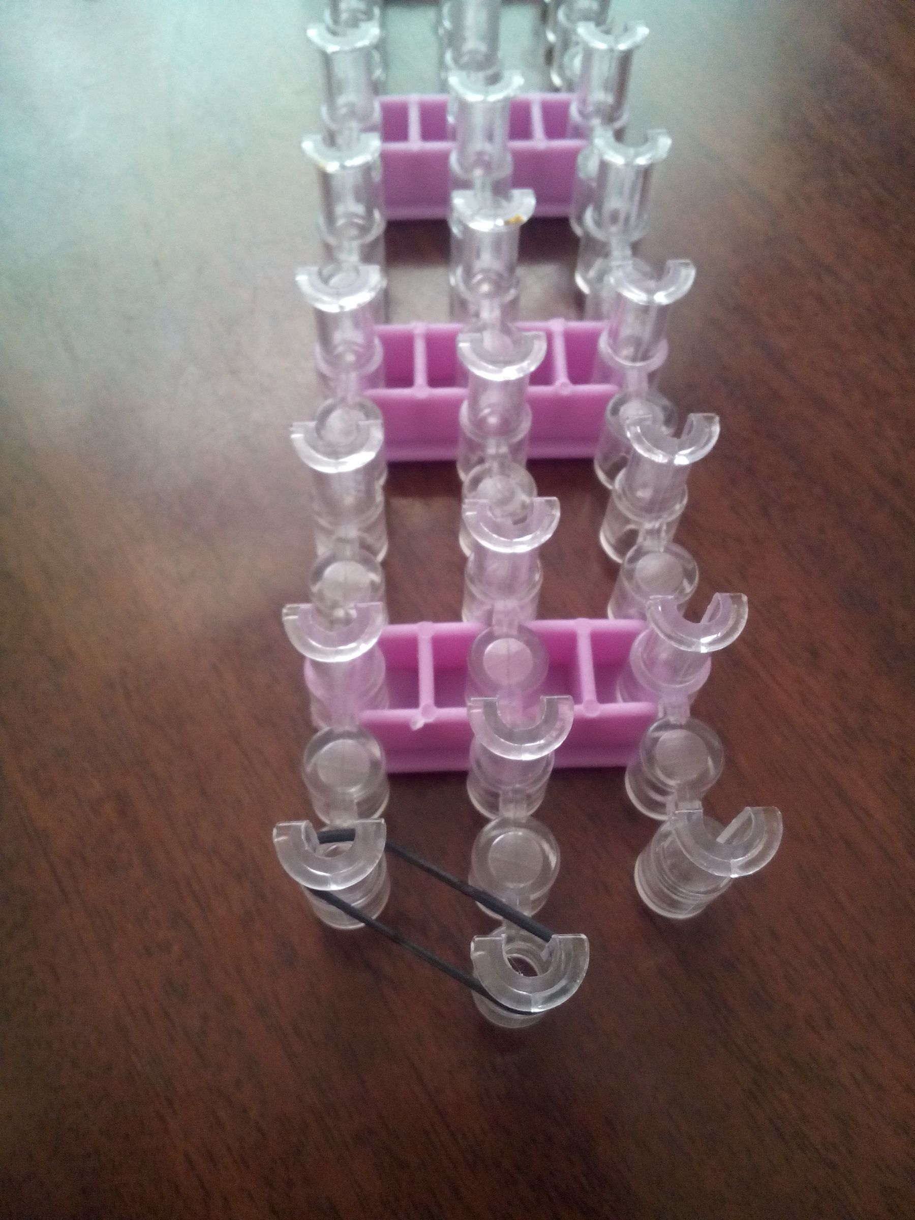 Loom Band Ladder Bracelet : 9 Steps - Instructables