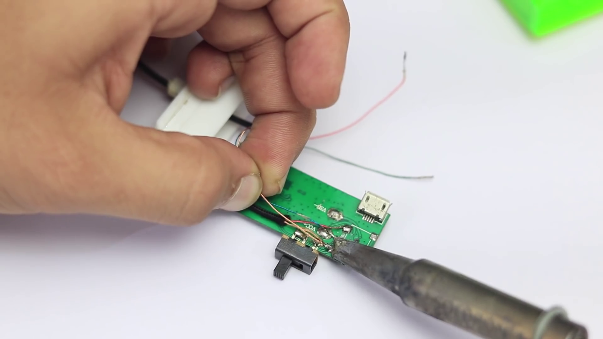 Bluetooth Neckband From Faulty Wire Earphone : 7 Steps (with Pictures ...