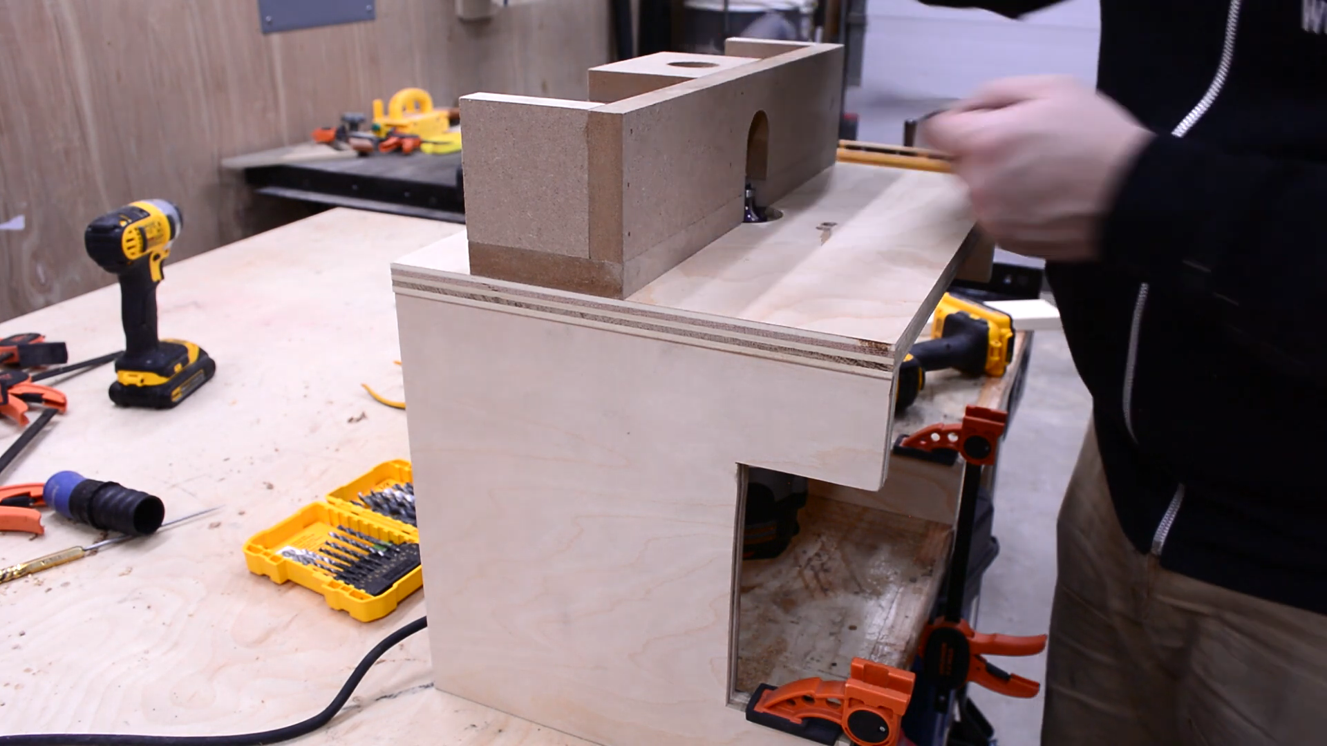 How to Build a Portable Router Table | DIY Woodworking Shop Project ...