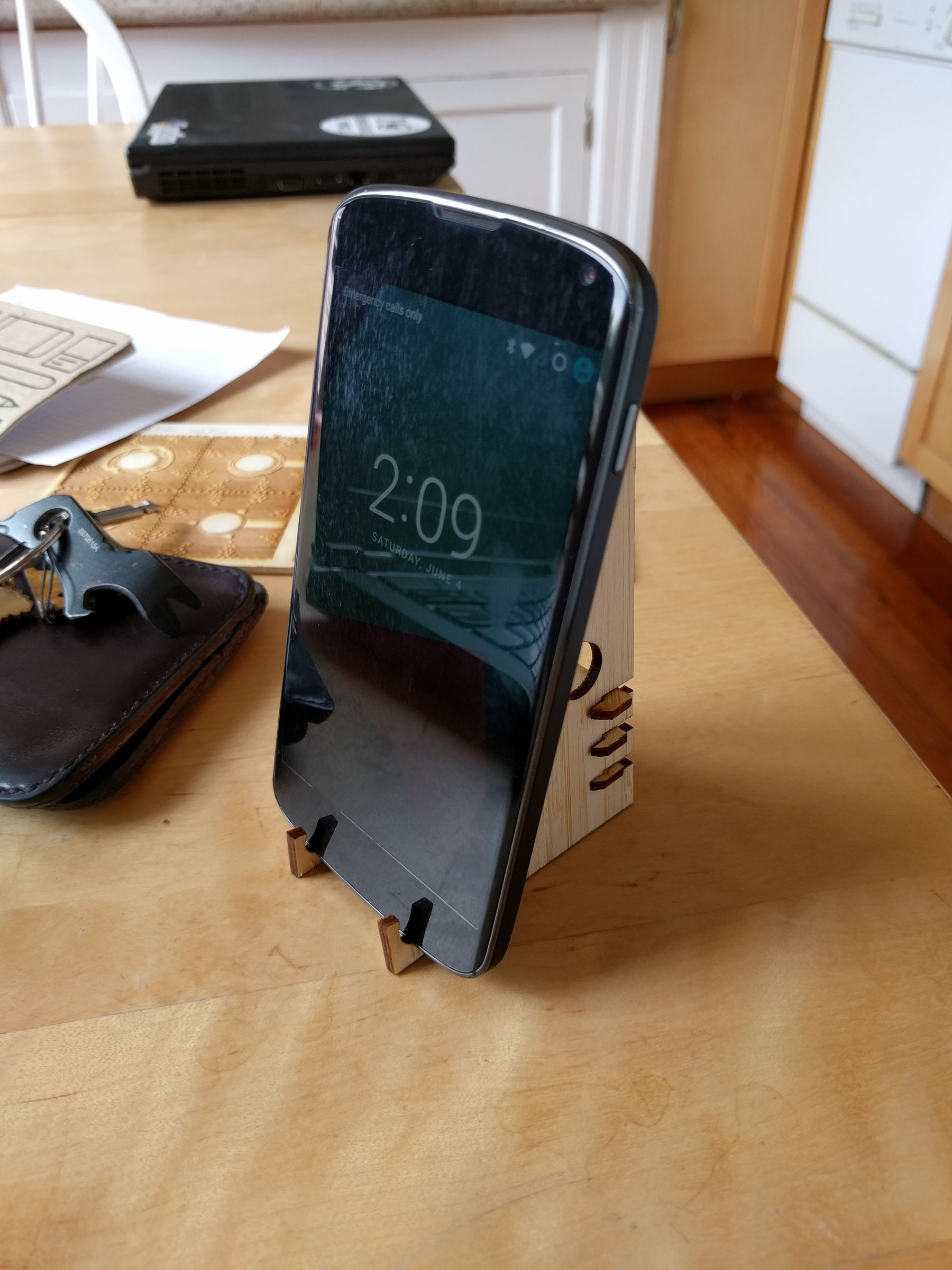Multi-angle Laser Cut Phone Stand : 4 Steps (with Pictures) - Instructables
