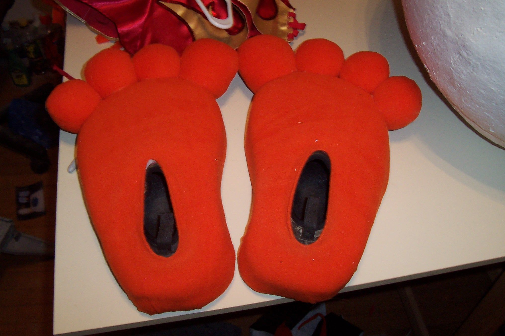 How to Make Monster Feet : 10 Steps - Instructables