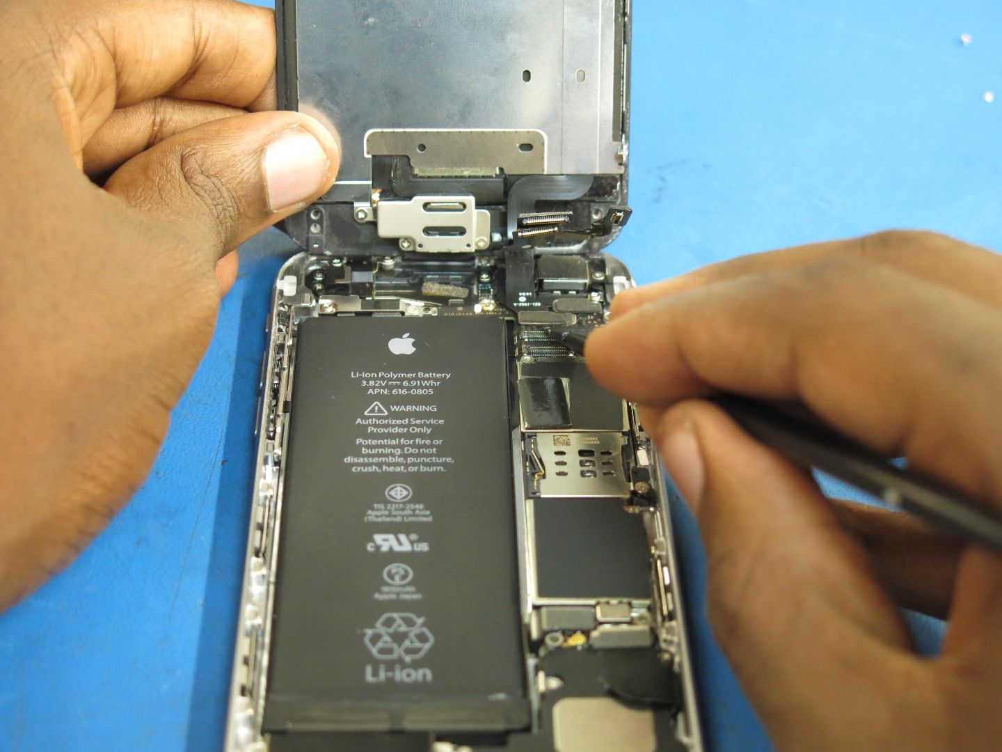 IPhone 6 Rear Camera Replacement : 18 Steps - Instructables