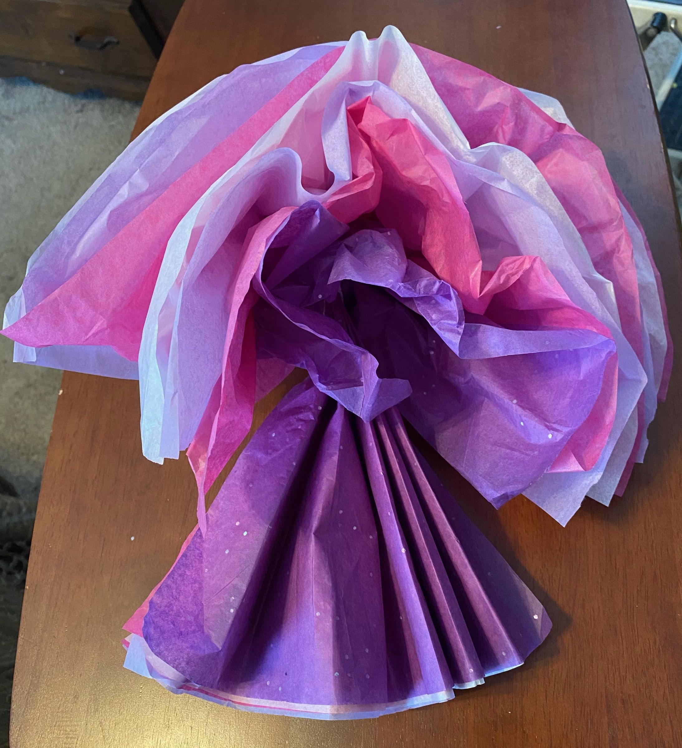 Tissue Paper Flower Decorations : 16 Steps (with Pictures) - Instructables