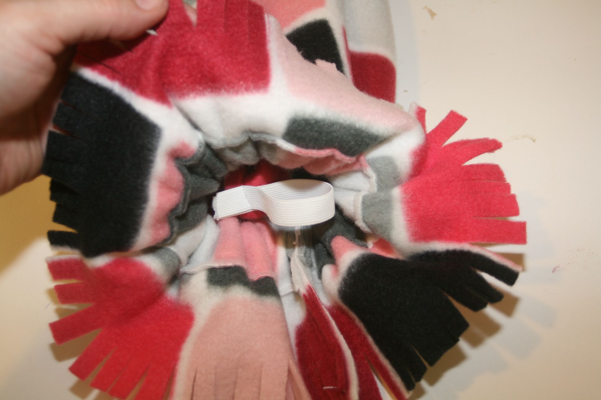 BEANIE BAG! the Hat That Transforms Into a Bag!! : 12 Steps (with ...