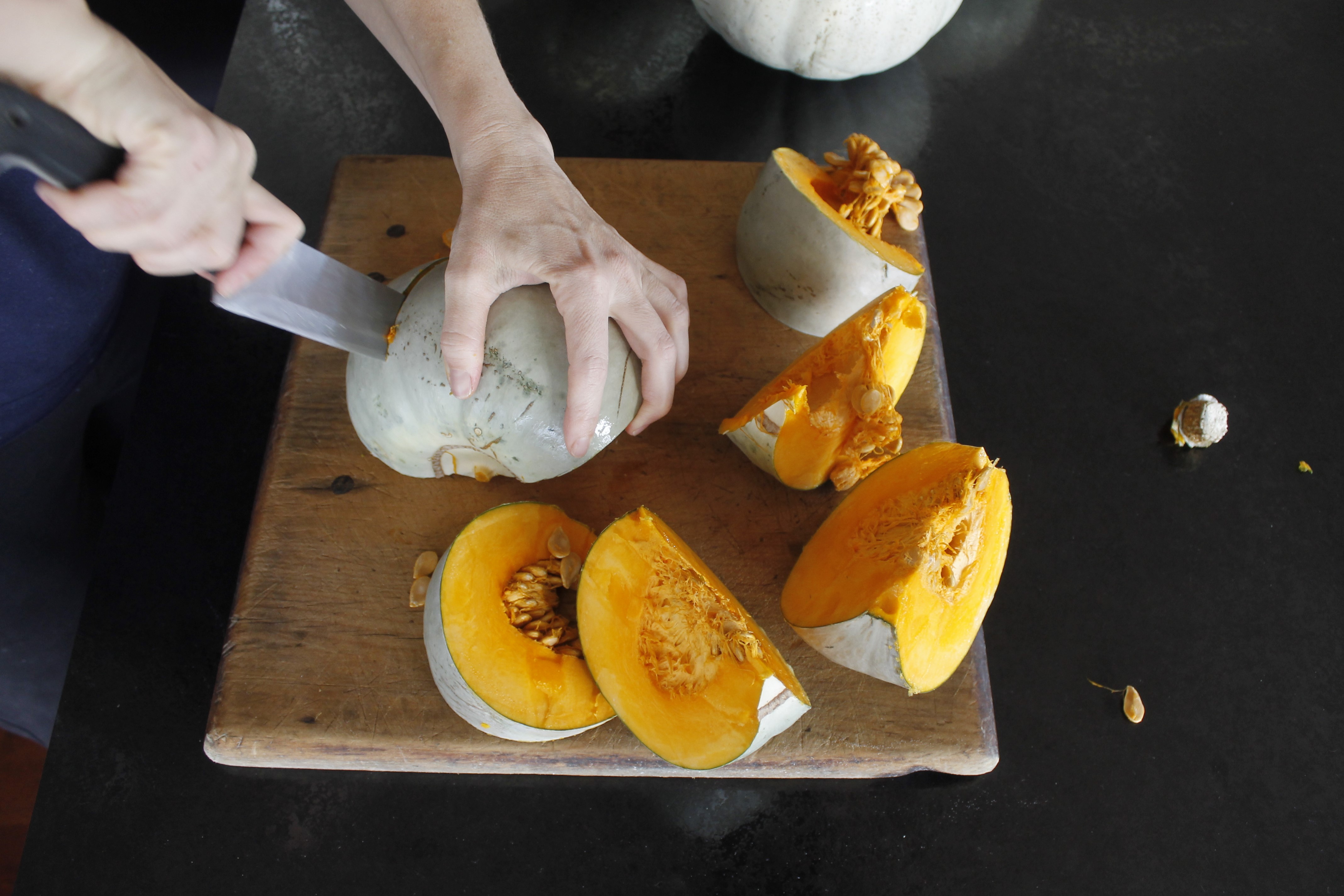 How to Cut a Pumpkin : 7 Steps (with Pictures) - Instructables