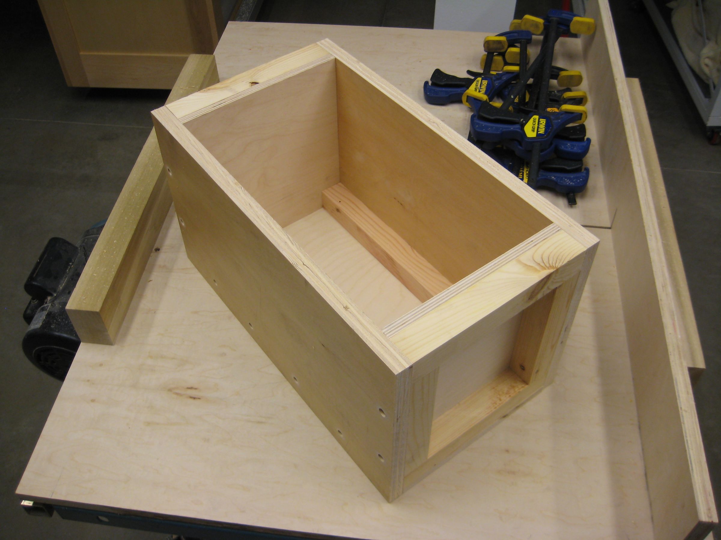 April Fools Screaming Lizard Shipping Container : 10 Steps (with ...