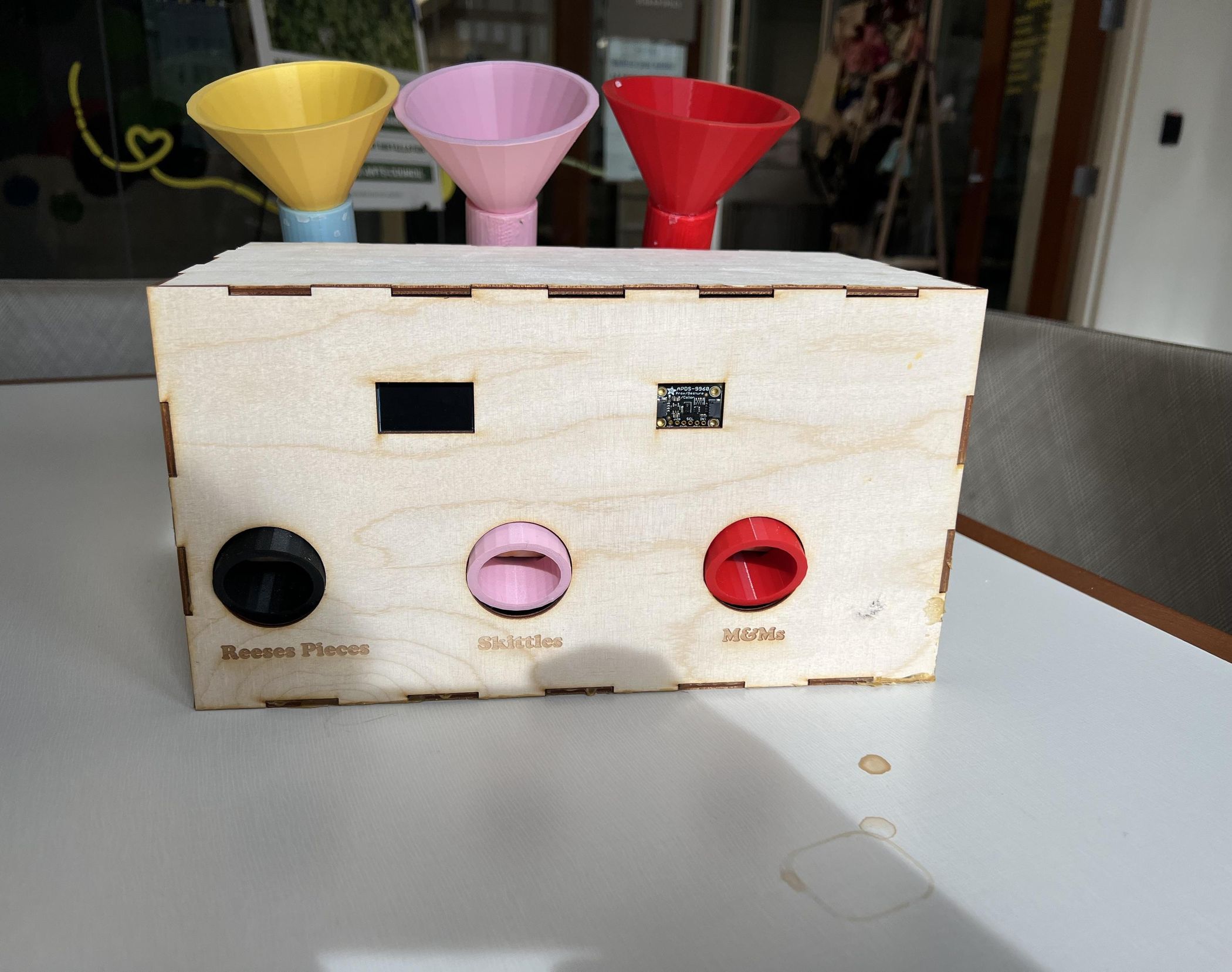 Motion Sensor Candy Dispenser : 7 Steps - Instructables