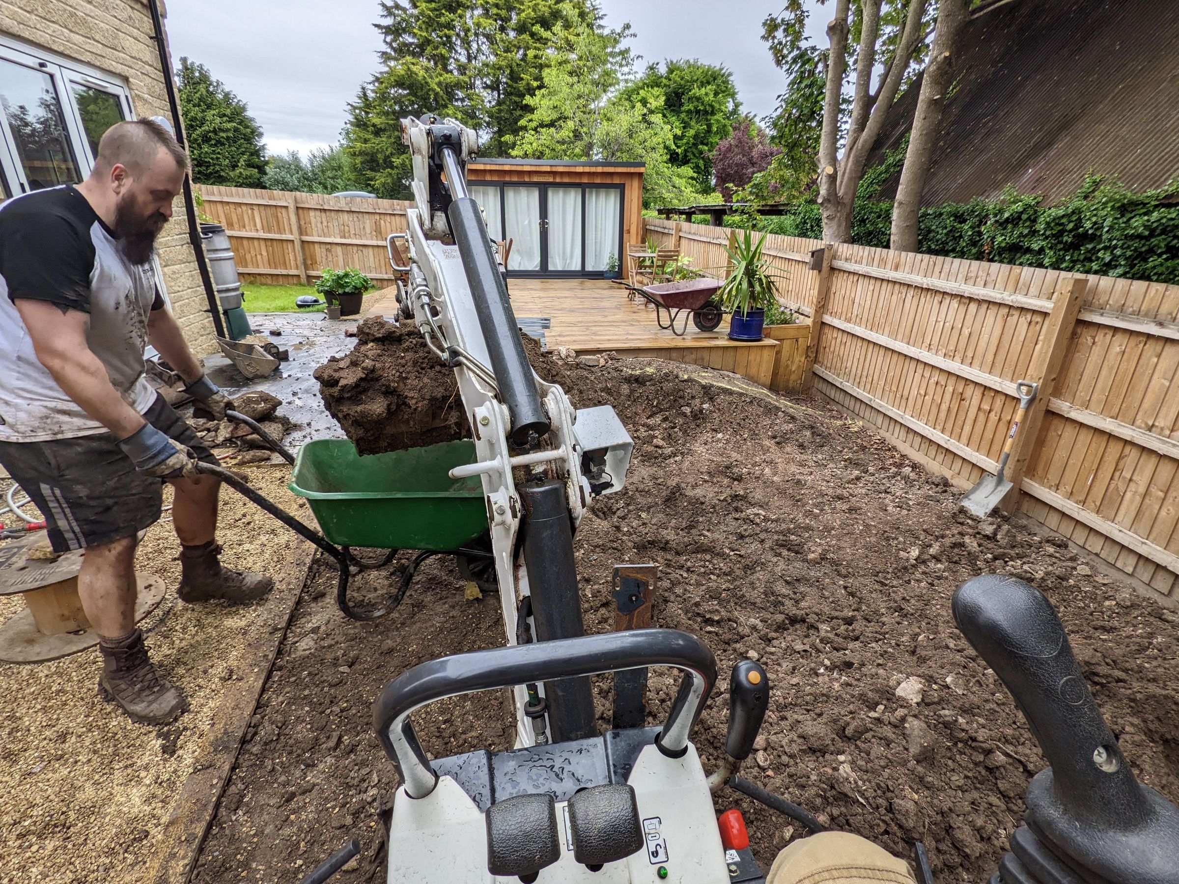 Creating a Beautiful Tiered Garden From a Boring New Build Slope : 8 ...