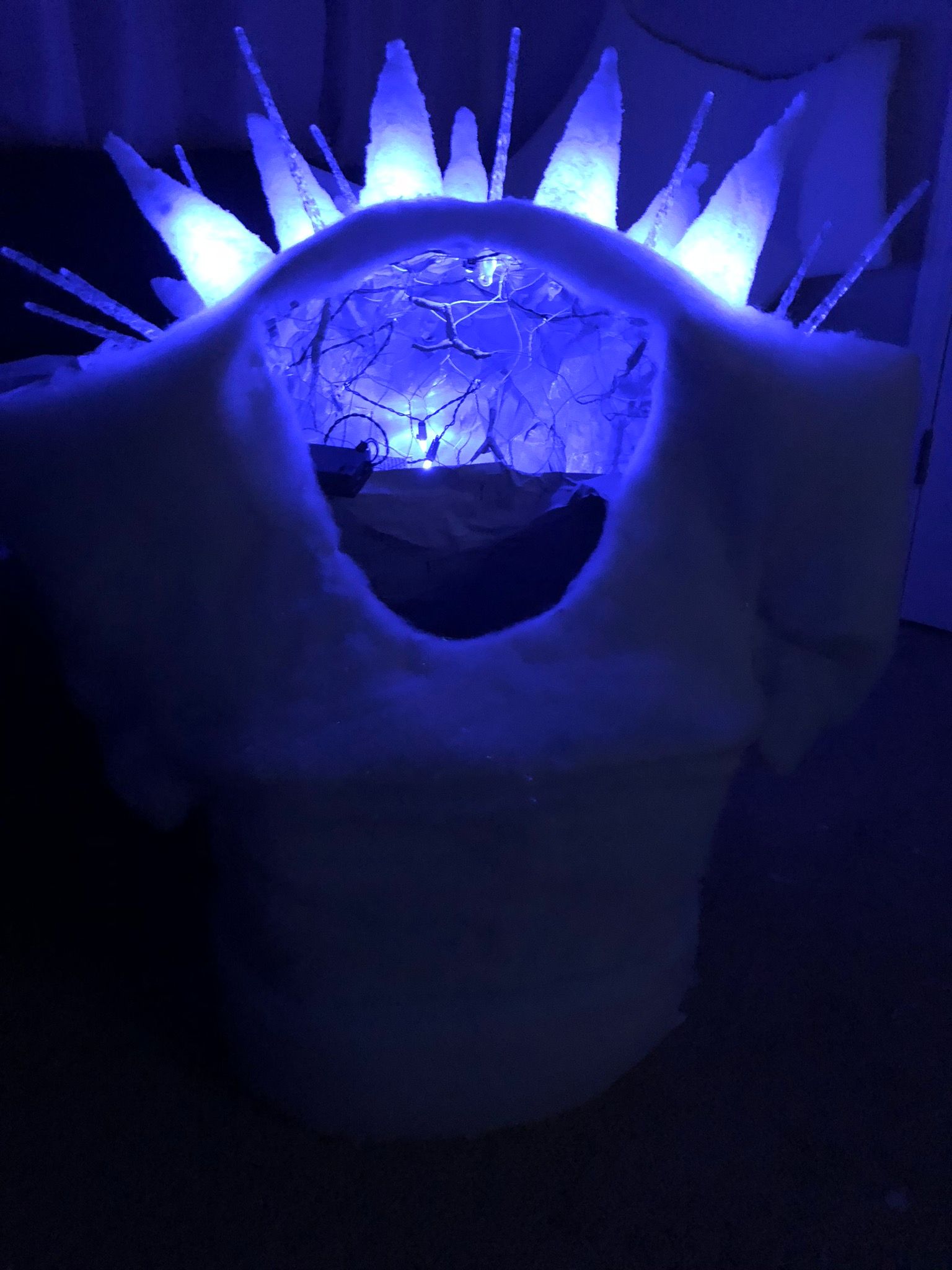 DIY Frozen’s Marshmallow Snow Monster Costume : 5 Steps - Instructables