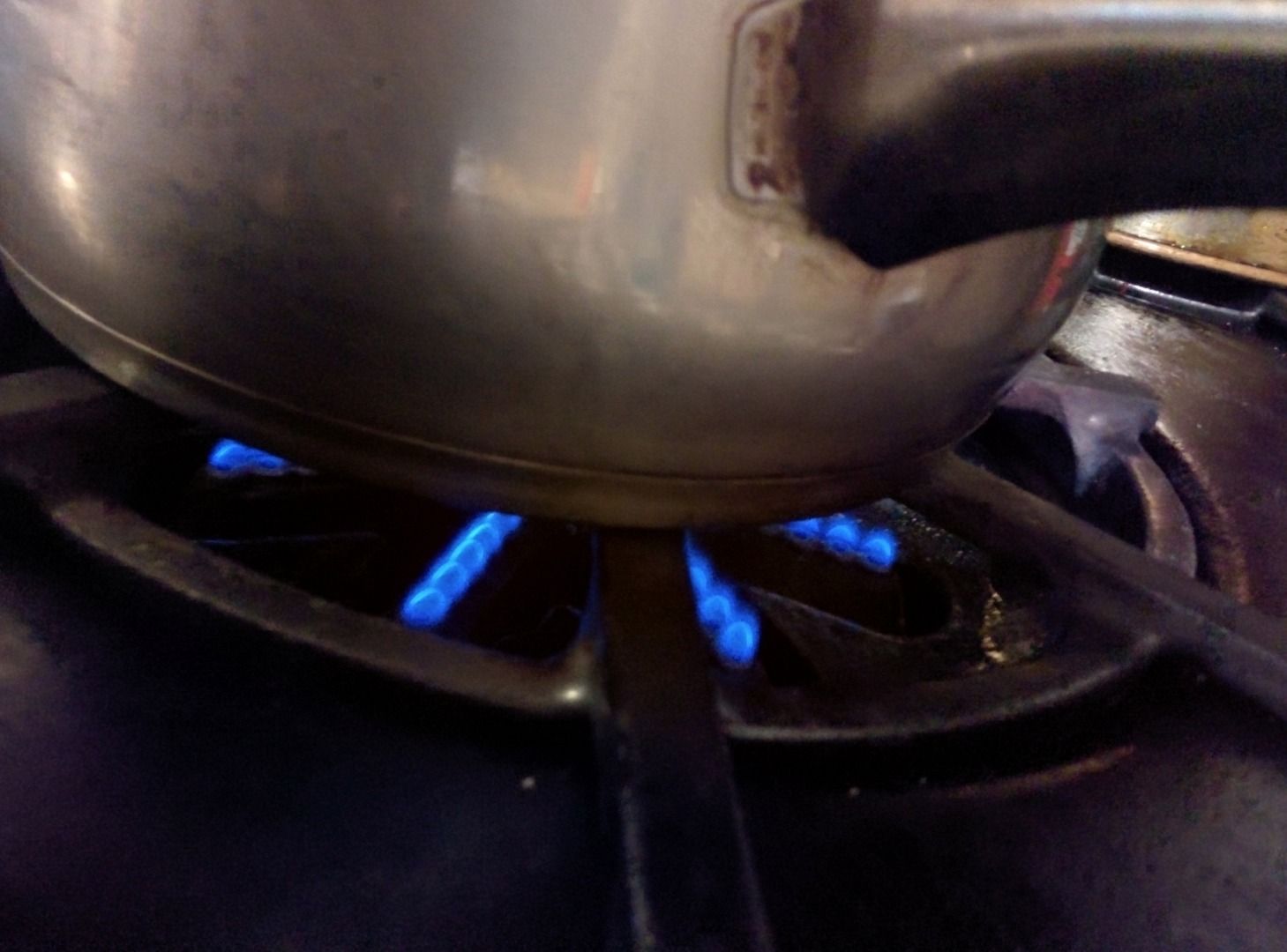 How to Make Toast With Jam : 5 Steps (with Pictures) - Instructables