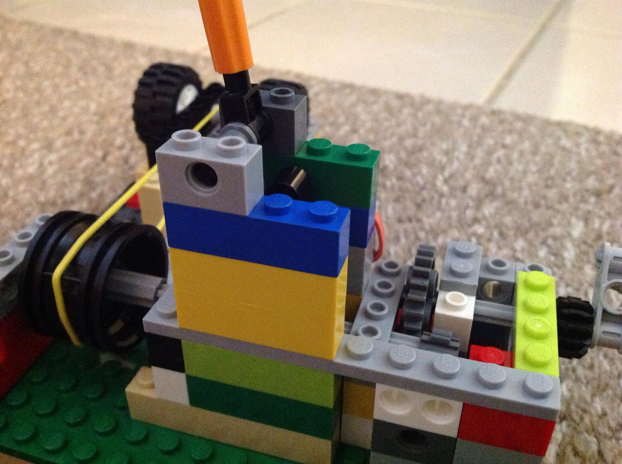 Lego Clutch and Crank System : 3 Steps - Instructables