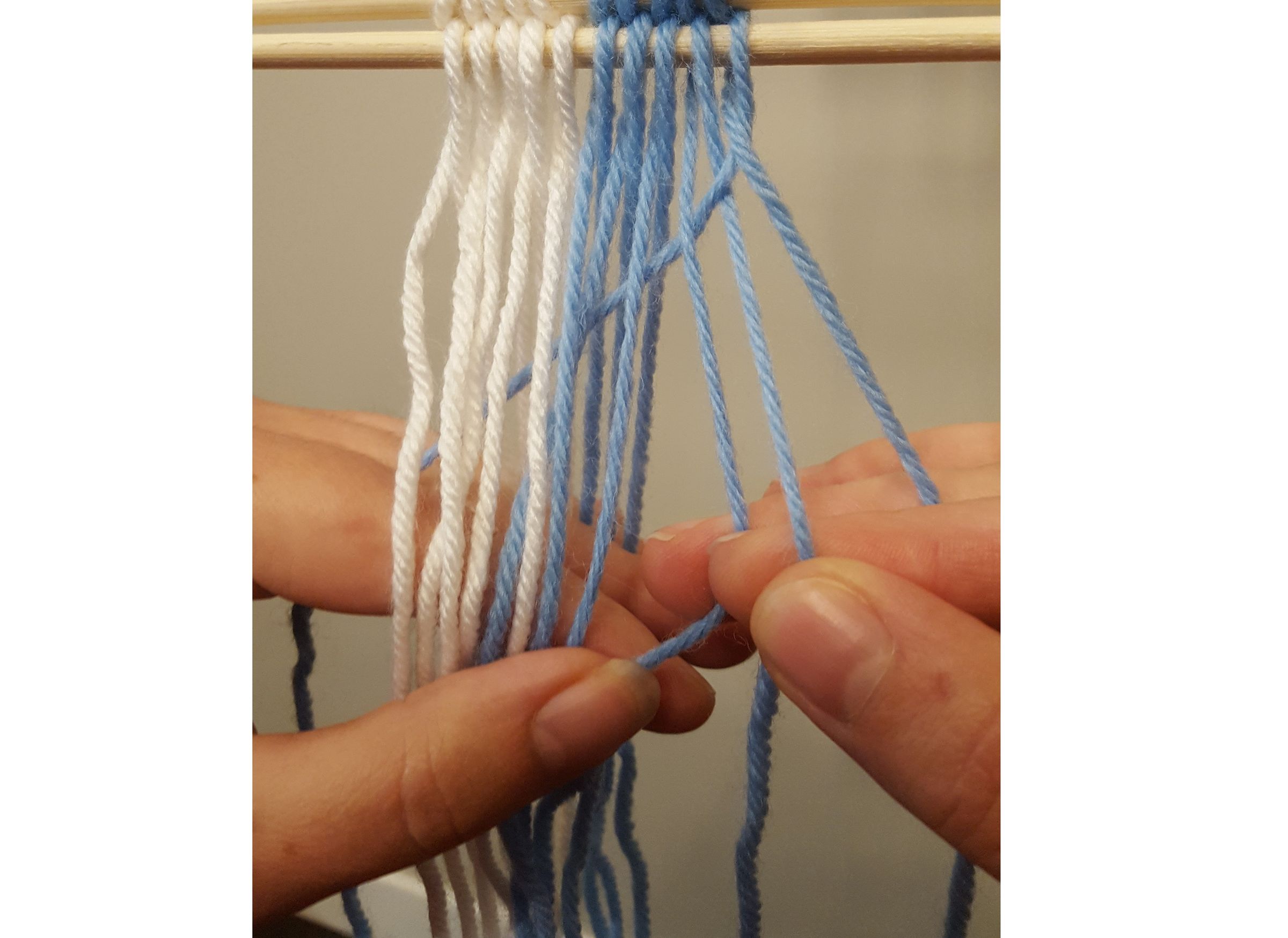 How to Fingerweave Something : 17 Steps (with Pictures) - Instructables