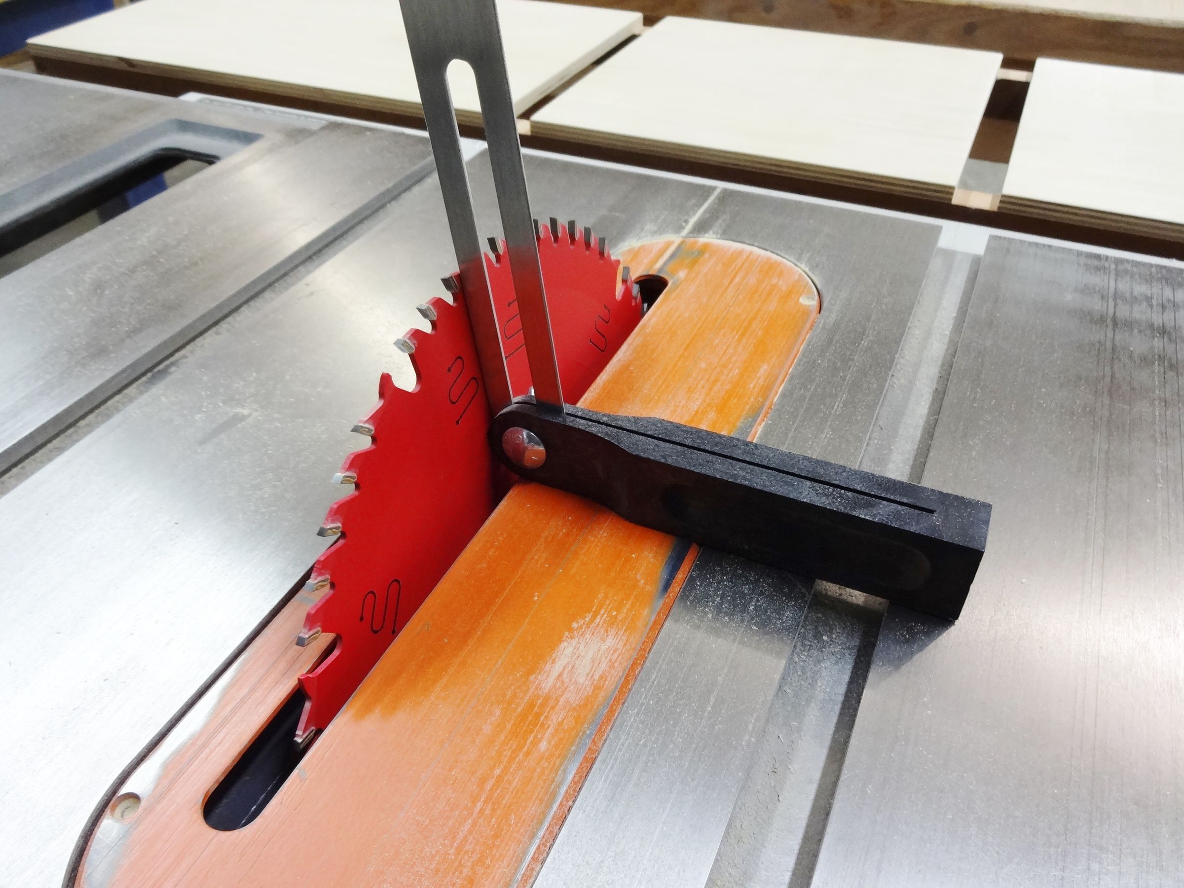 Make a Simple Welded Bar Stool : 11 Steps (with Pictures) - Instructables