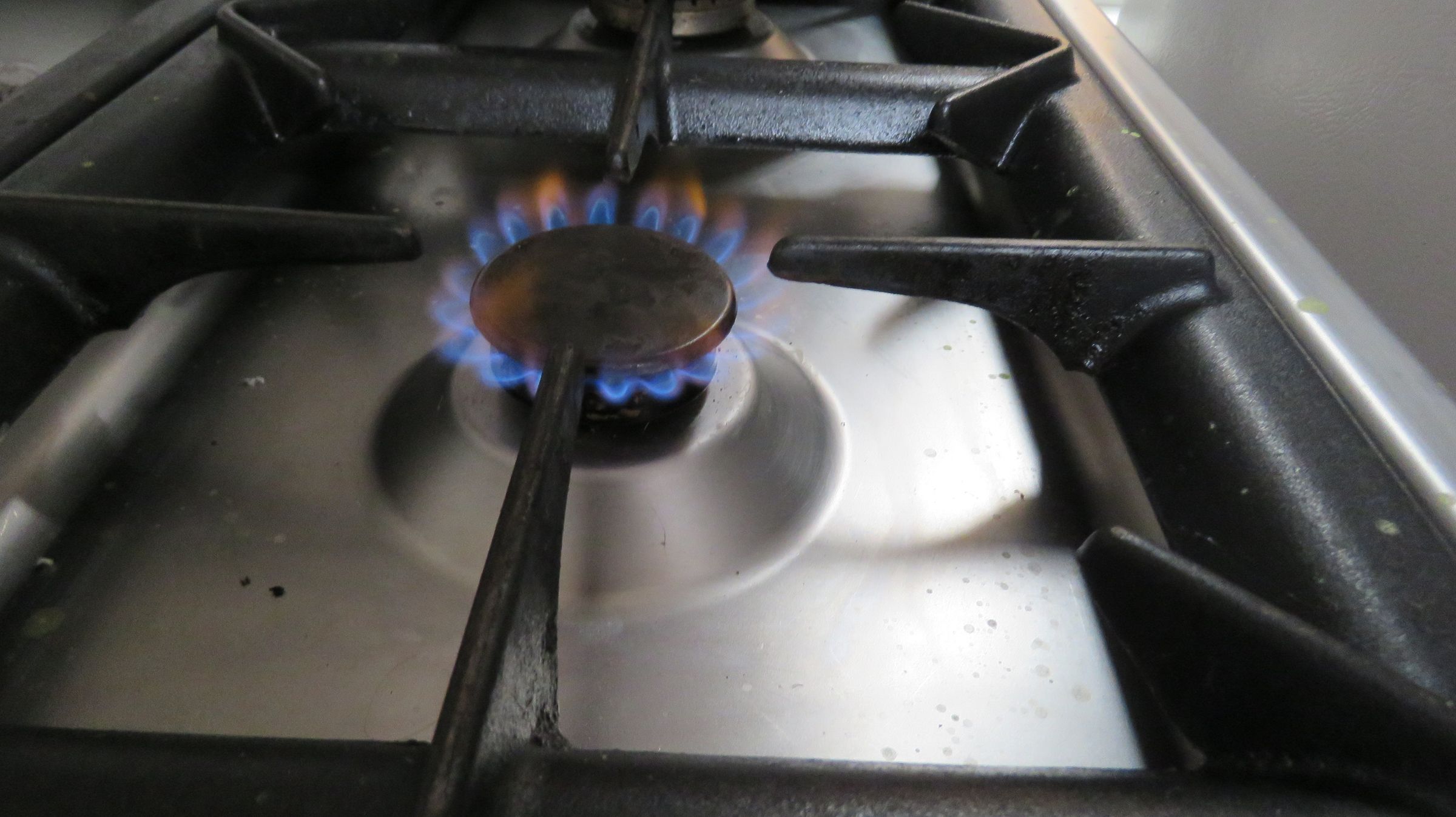 How to Bend Plastic Pipe Easiest Method : 4 Steps (with Pictures ...