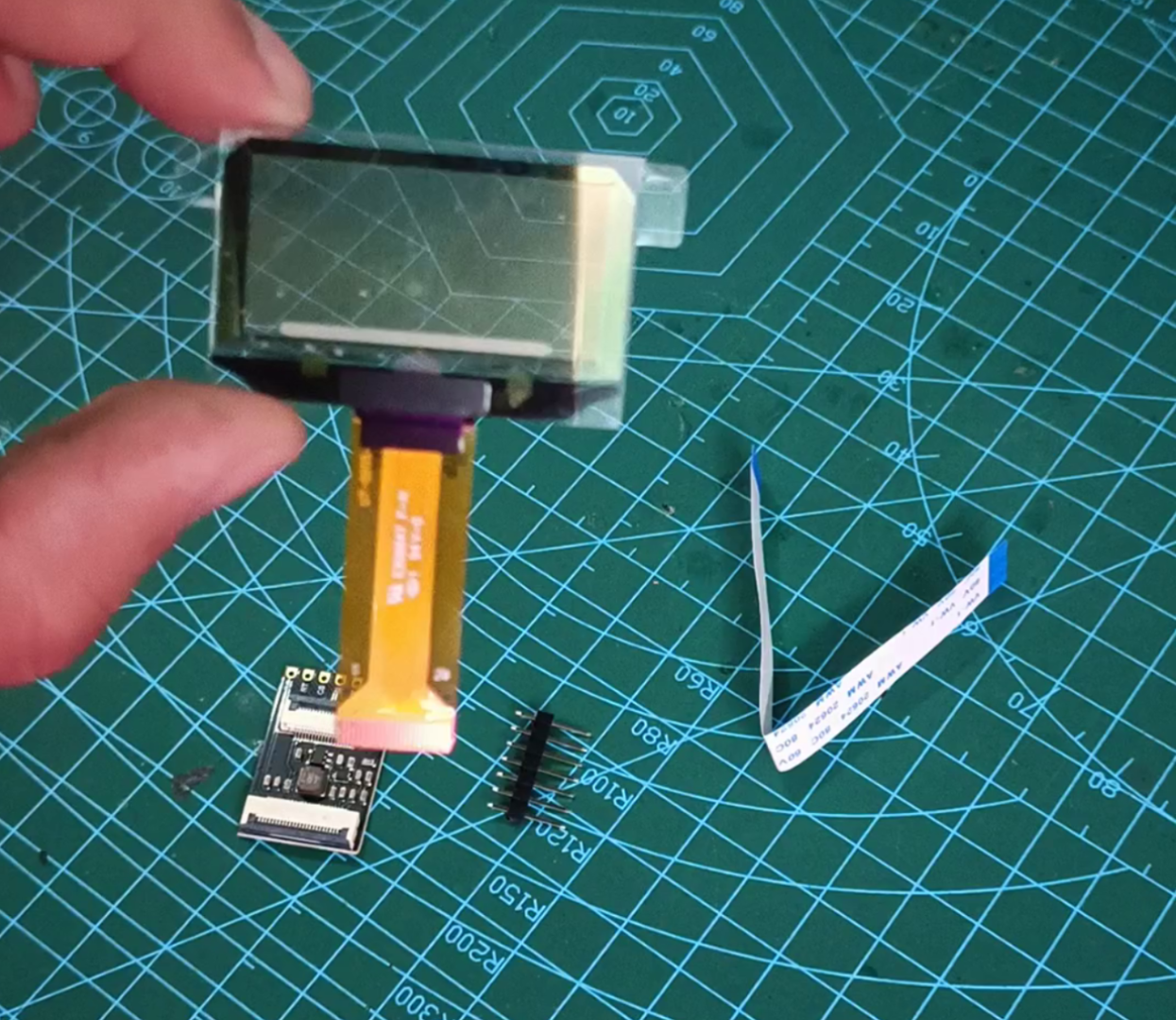 Playing GIFs on Transparent OLED Display Module (with Pictures ...