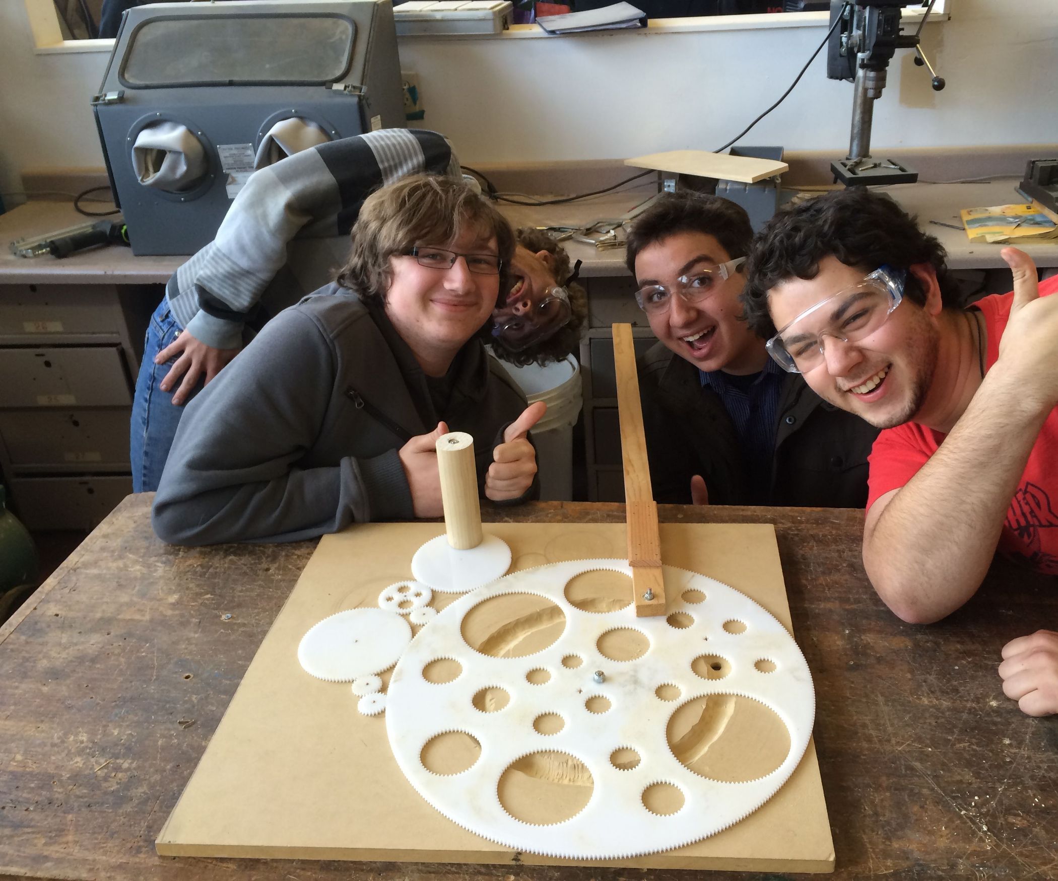 HIGH-FIVE MACHINE : 7 Steps - Instructables