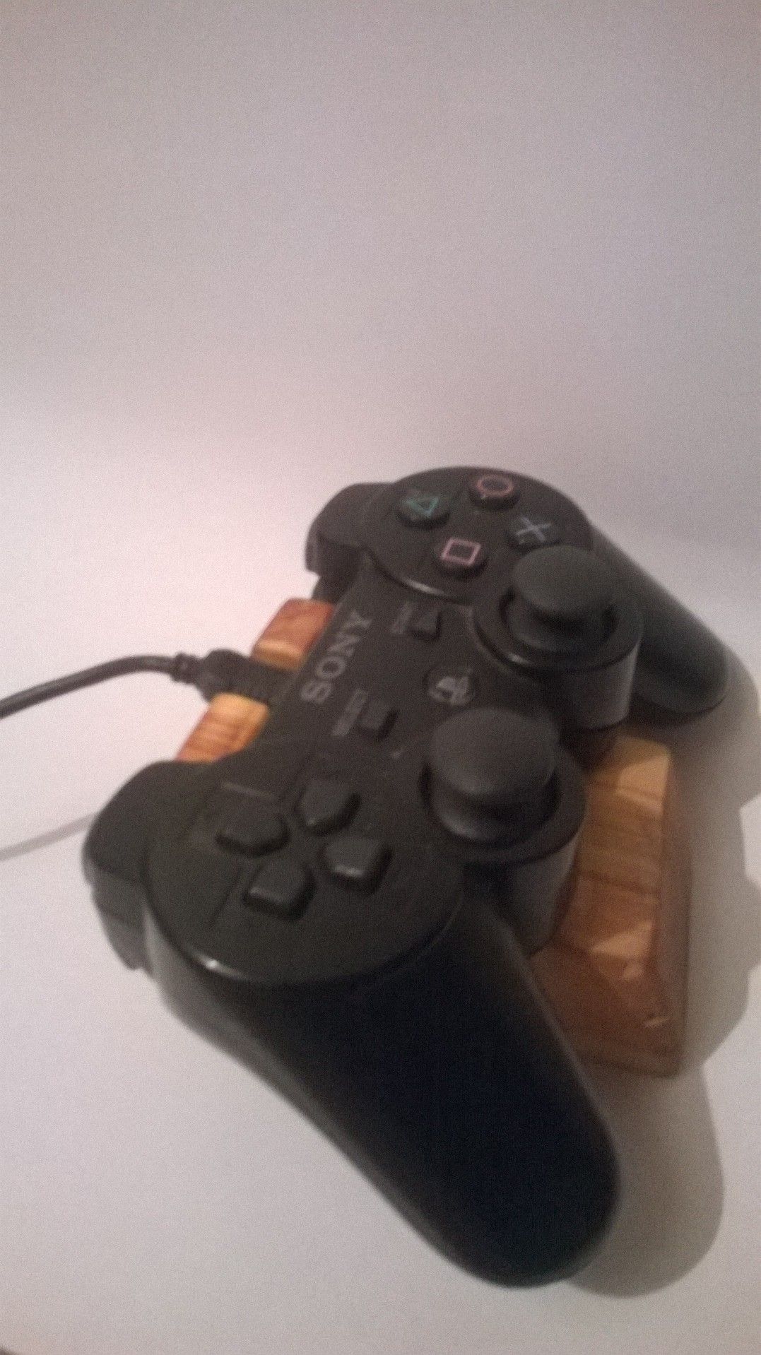 PS3 Controller Docking Station : 10 Steps (with Pictures) - Instructables