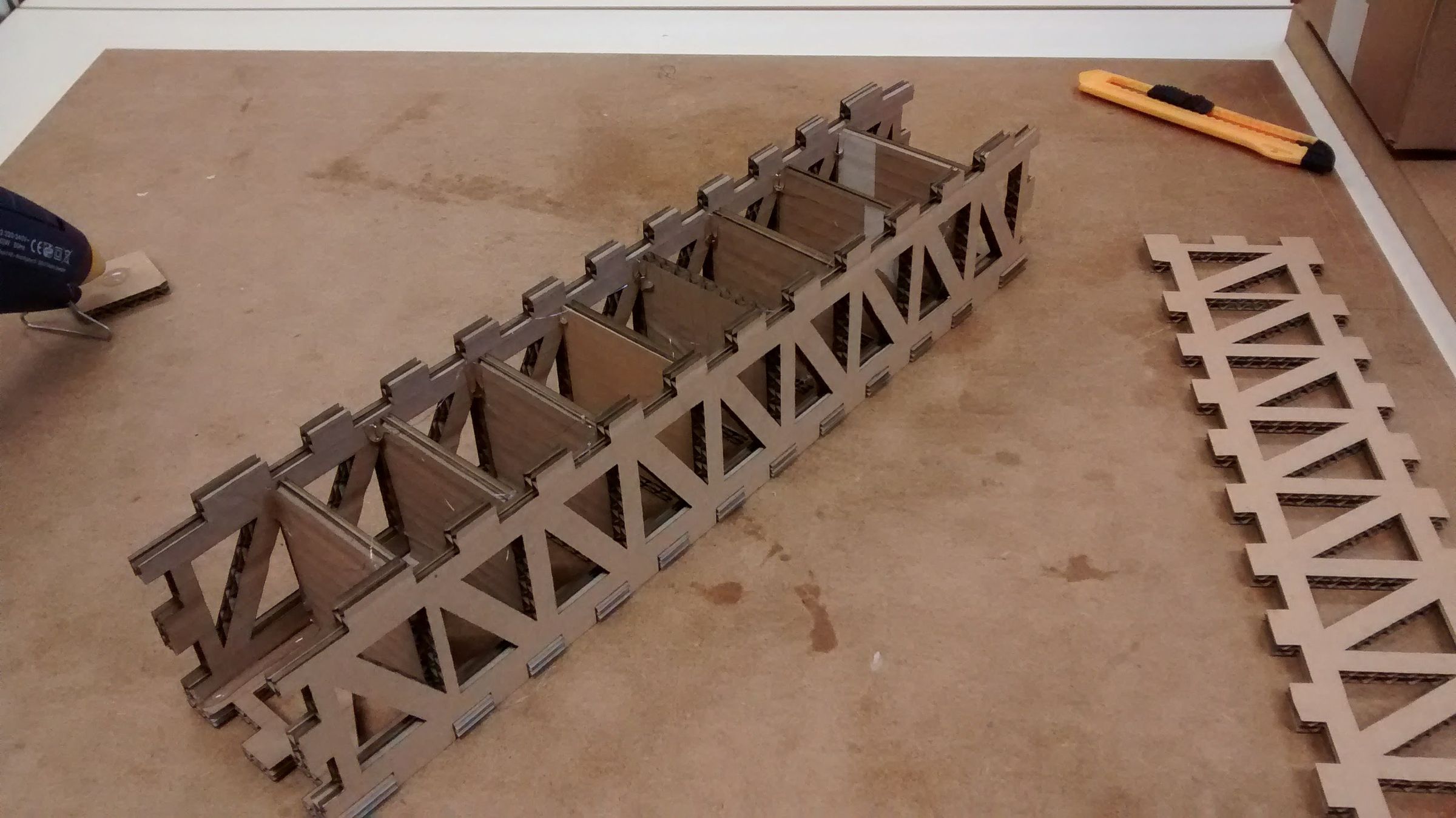 Cardboard Crane : 5 Steps (with Pictures) - Instructables
