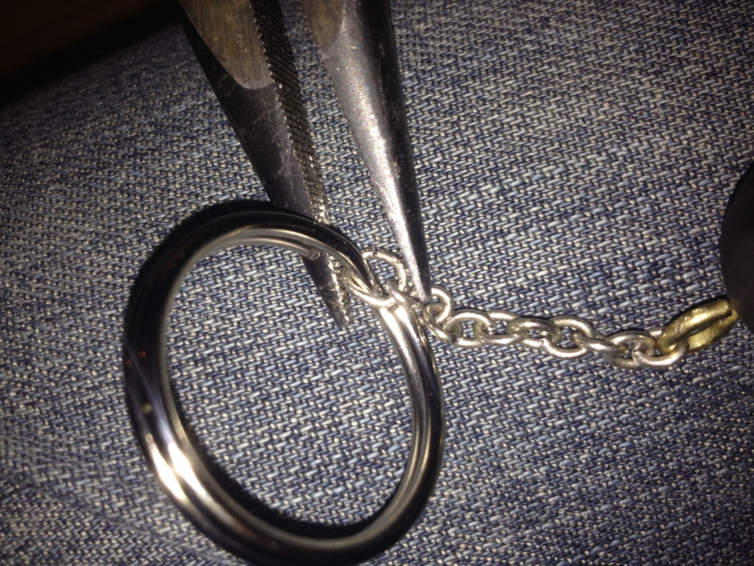 Ball and Chain Key Chain : 4 Steps - Instructables