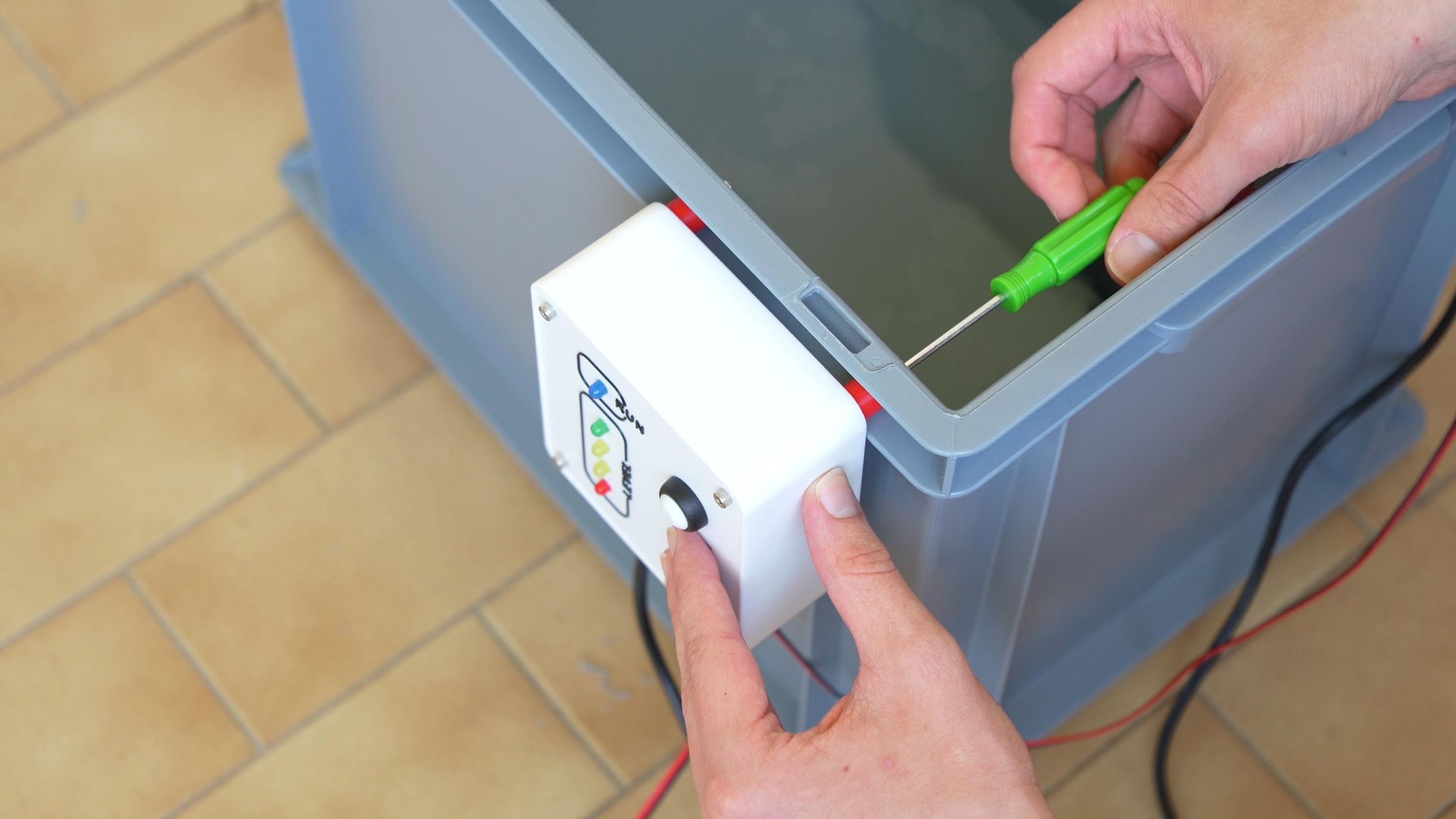 ESP32 Irrigation System With Water Reservoir : 10 Steps (with Pictures ...