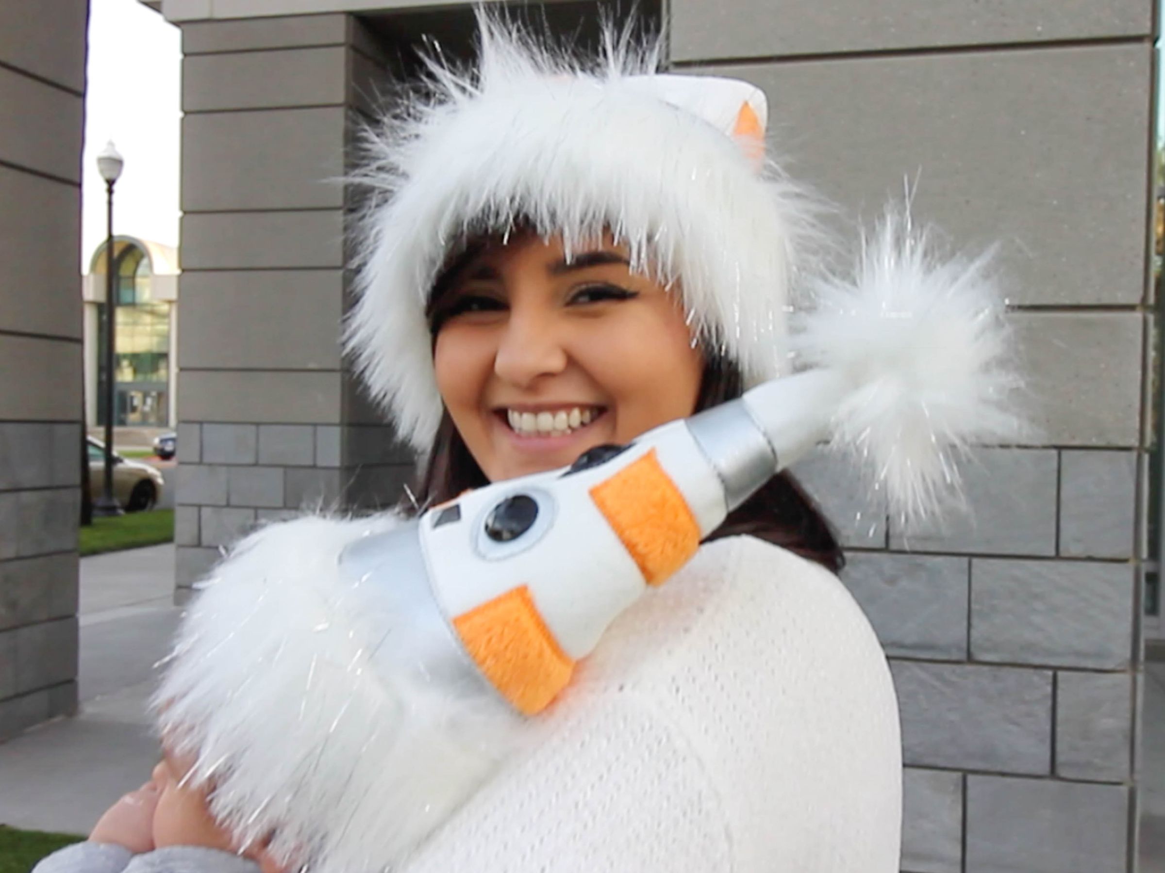 Star Wars BB8 Inspired Santa Hat : 10 Steps (with Pictures) - Instructables