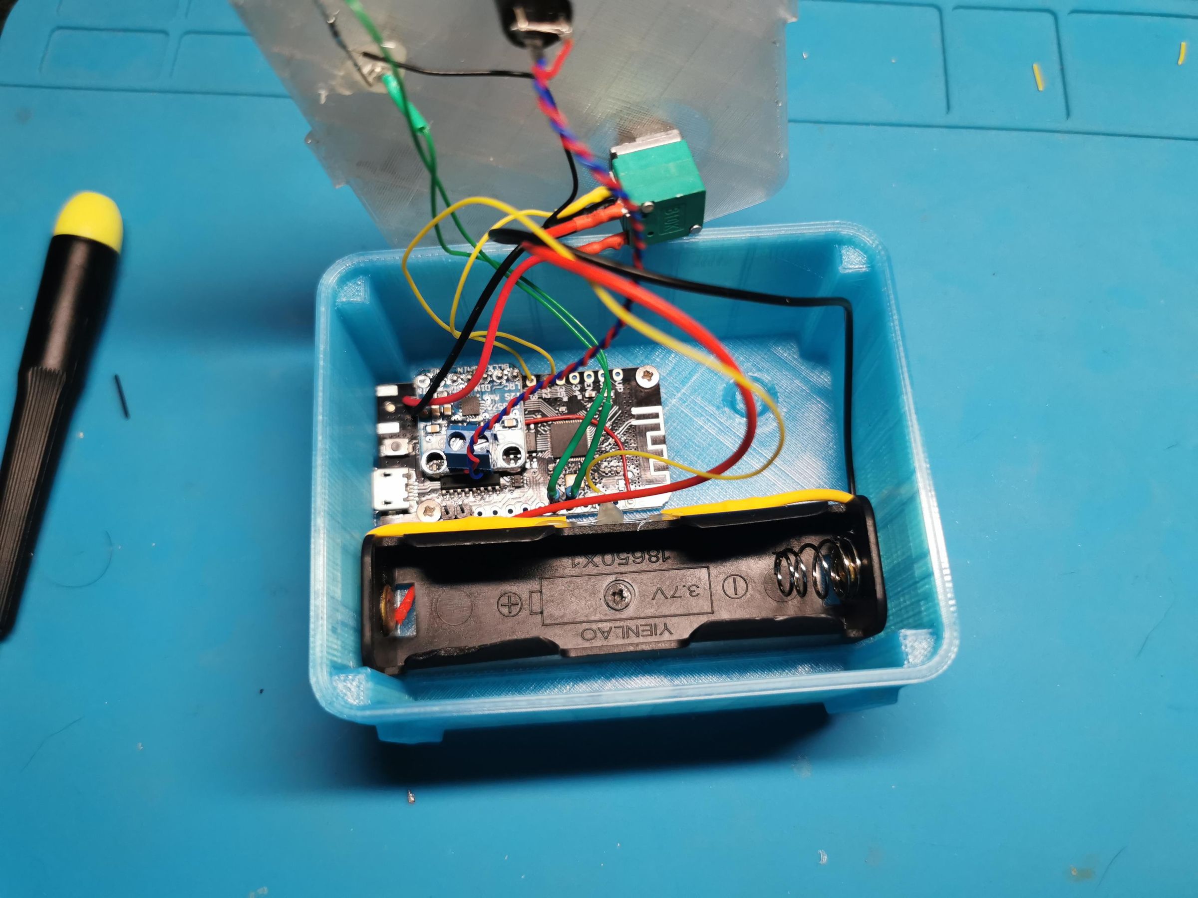 Mini Web Radio (ESP32) : 7 Steps (with Pictures) - Instructables