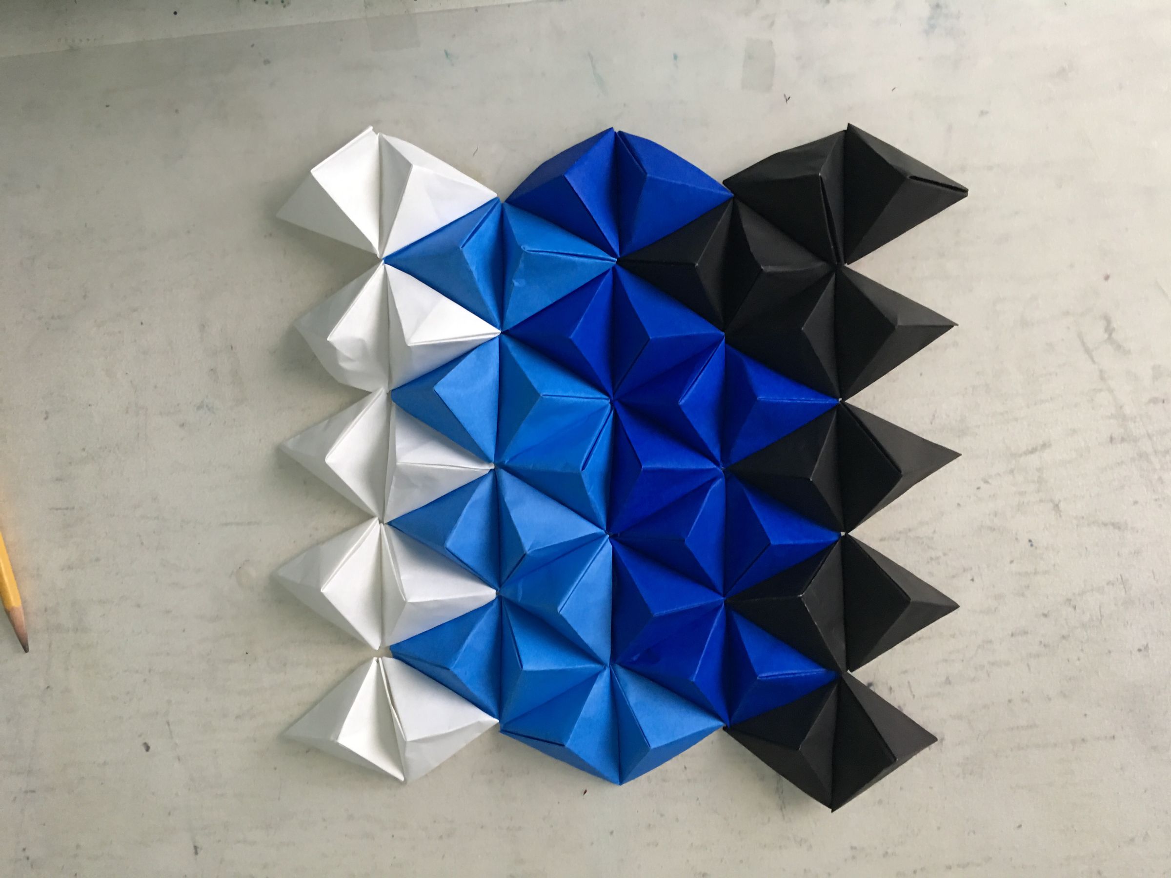 3D Origami Wall Art | Triangle Pixel Art : 6 Steps - Instructables