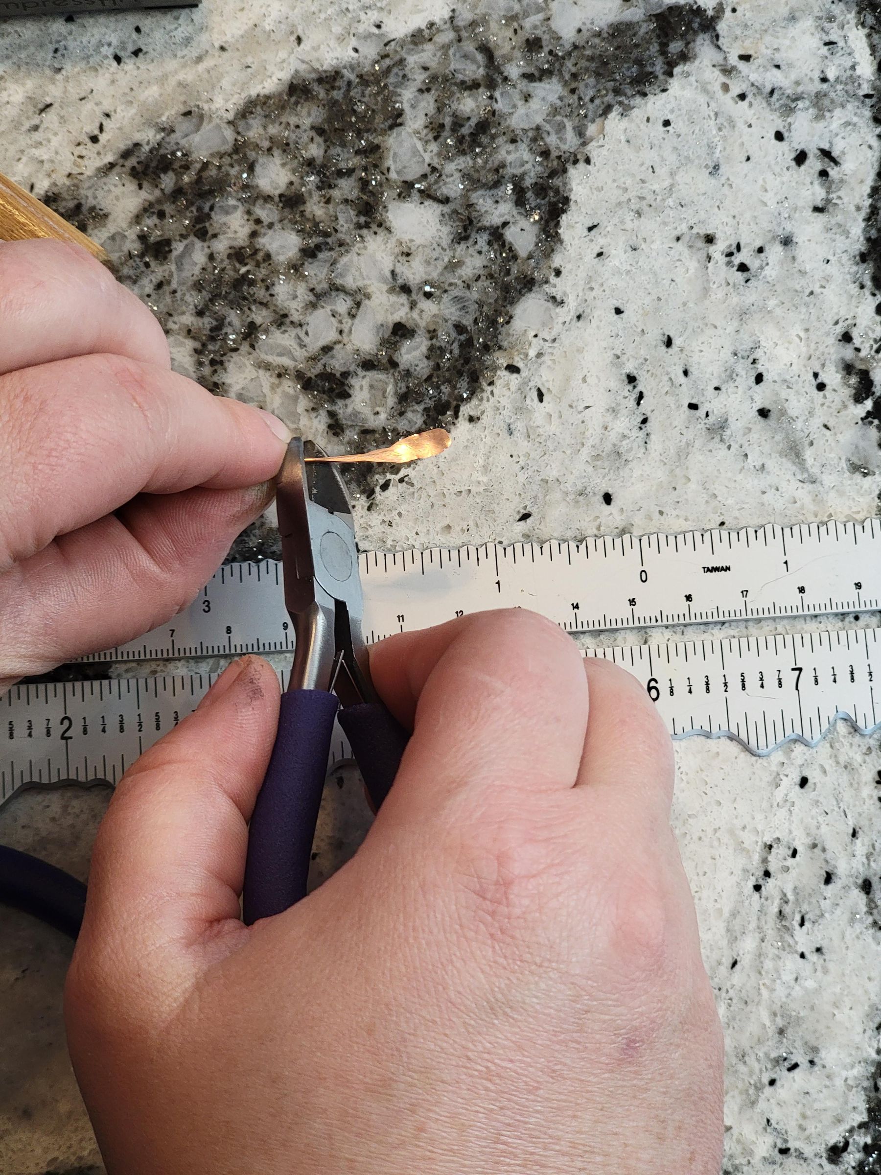 Hammered Wire Earrings : 11 Steps (with Pictures) - Instructables