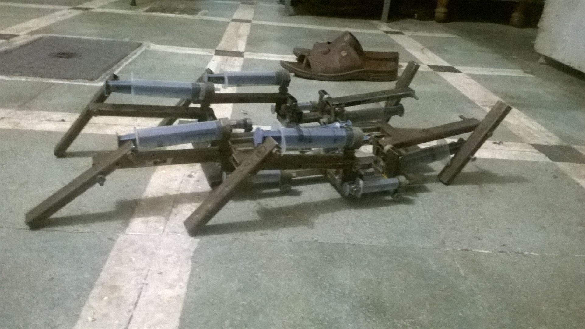 Six Leg Hydraulically Driven Spider - Instructables