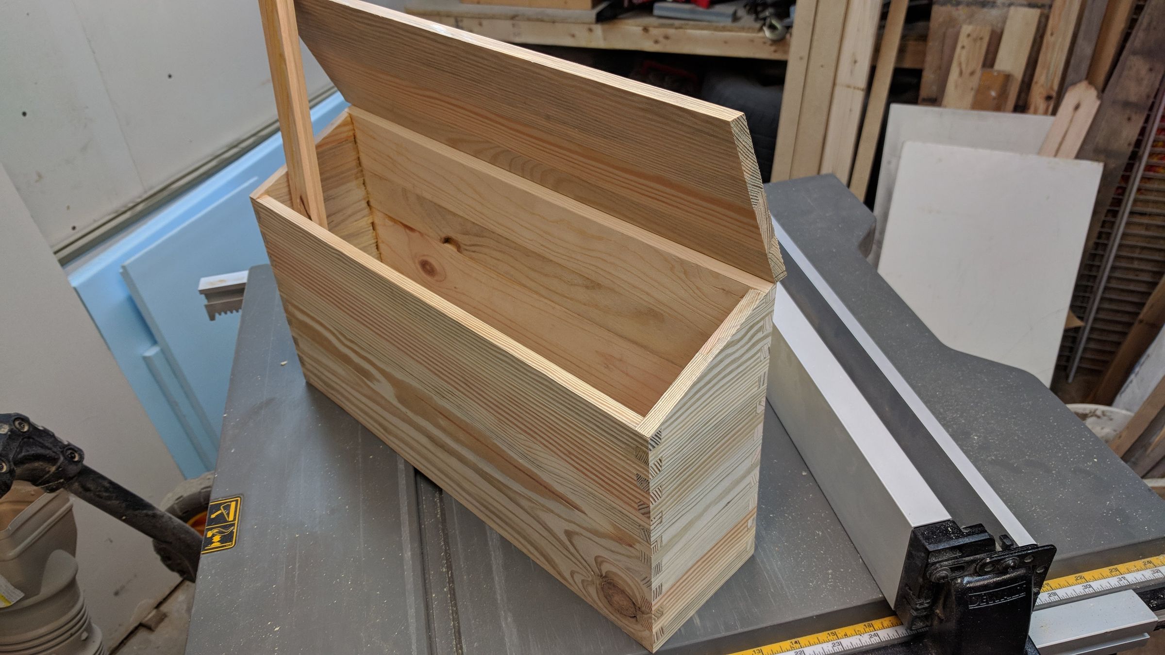 Pallet Wood Mailbox : 8 Steps (with Pictures) - Instructables