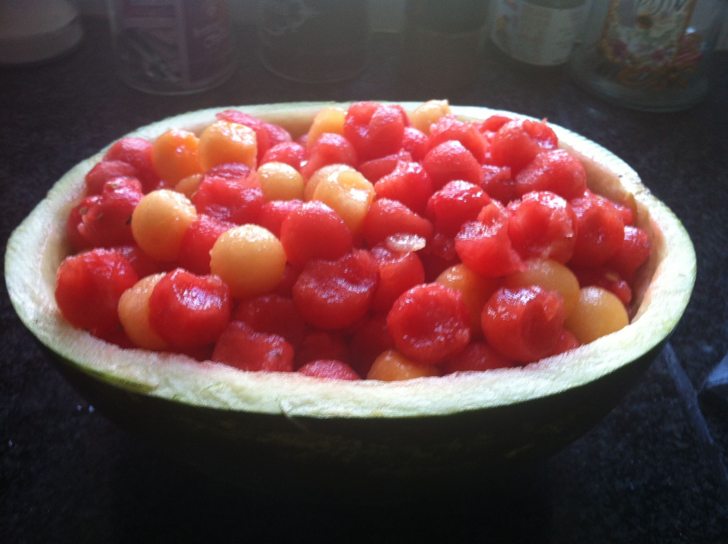 Decorated Dessert - Dolphins Swimming in the Melons and Watermelons : 5 ...