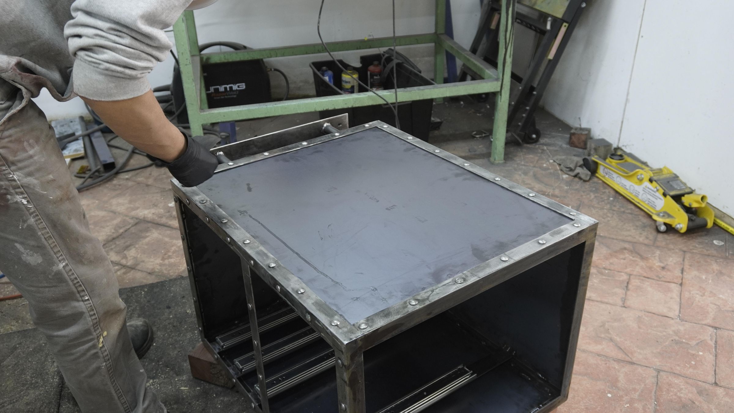 Industrial-style Metal and Timber Study Desk : 5 Steps (with Pictures ...
