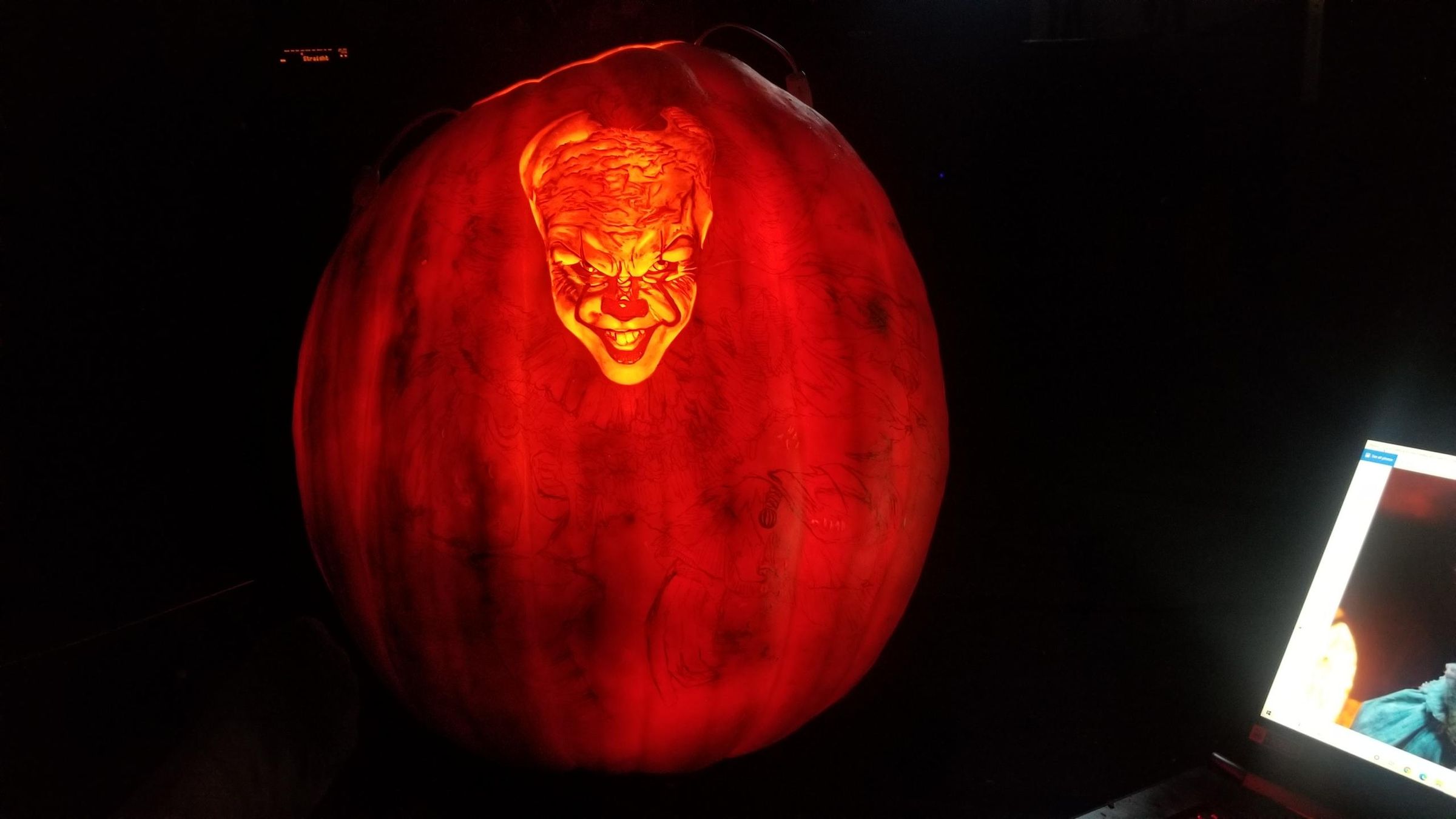 "Pennywise... the Dancing Clown!" an Instructable on How to Carve a ...