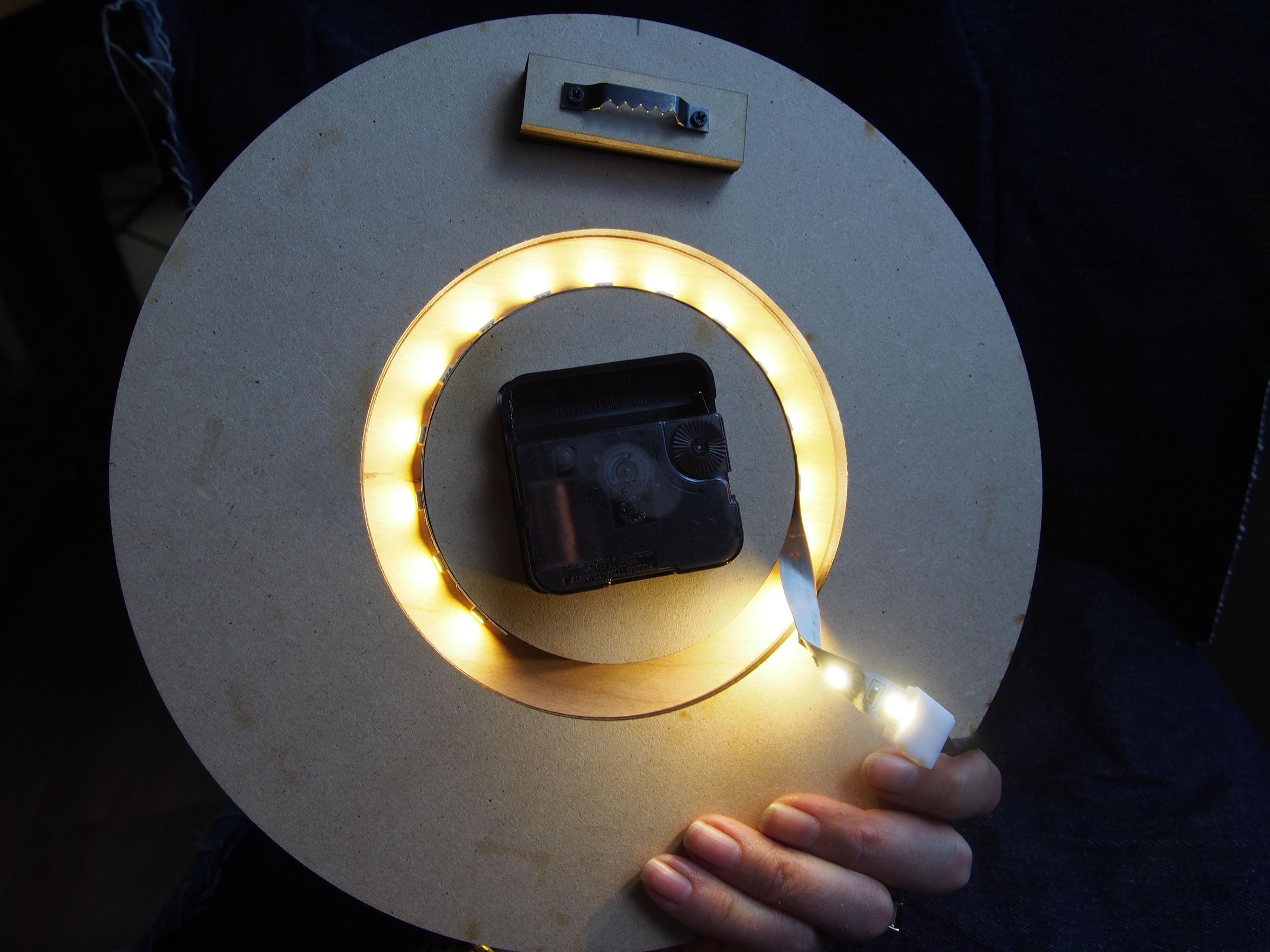 LED Light Wall Clock : 12 Steps (with Pictures) - Instructables