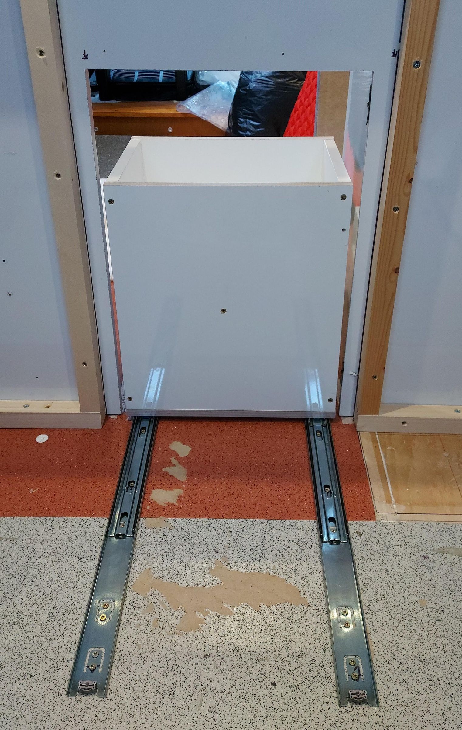 Camper Van Under Bed Bed Pull-out Steps : 7 Steps - Instructables
