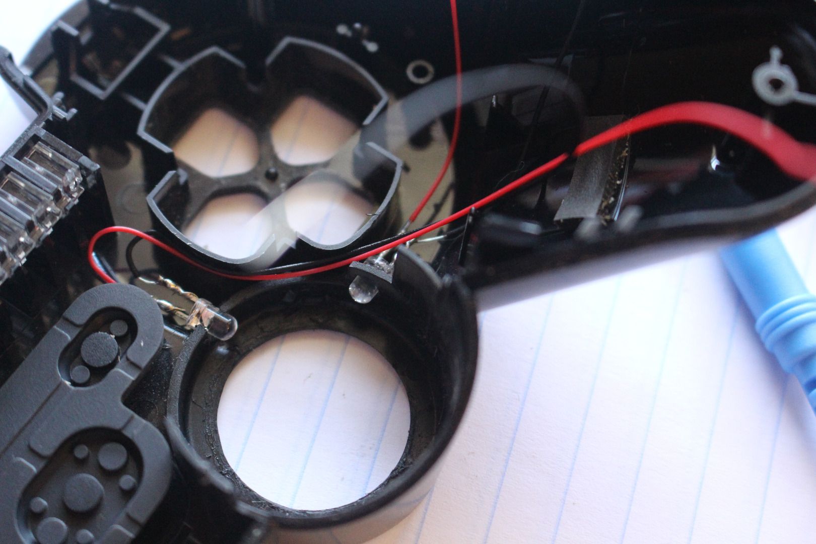 PS3 Controller Vibration LEDs (+ Button Misfire Fix) : 7 Steps (with Pictures) - Instructables