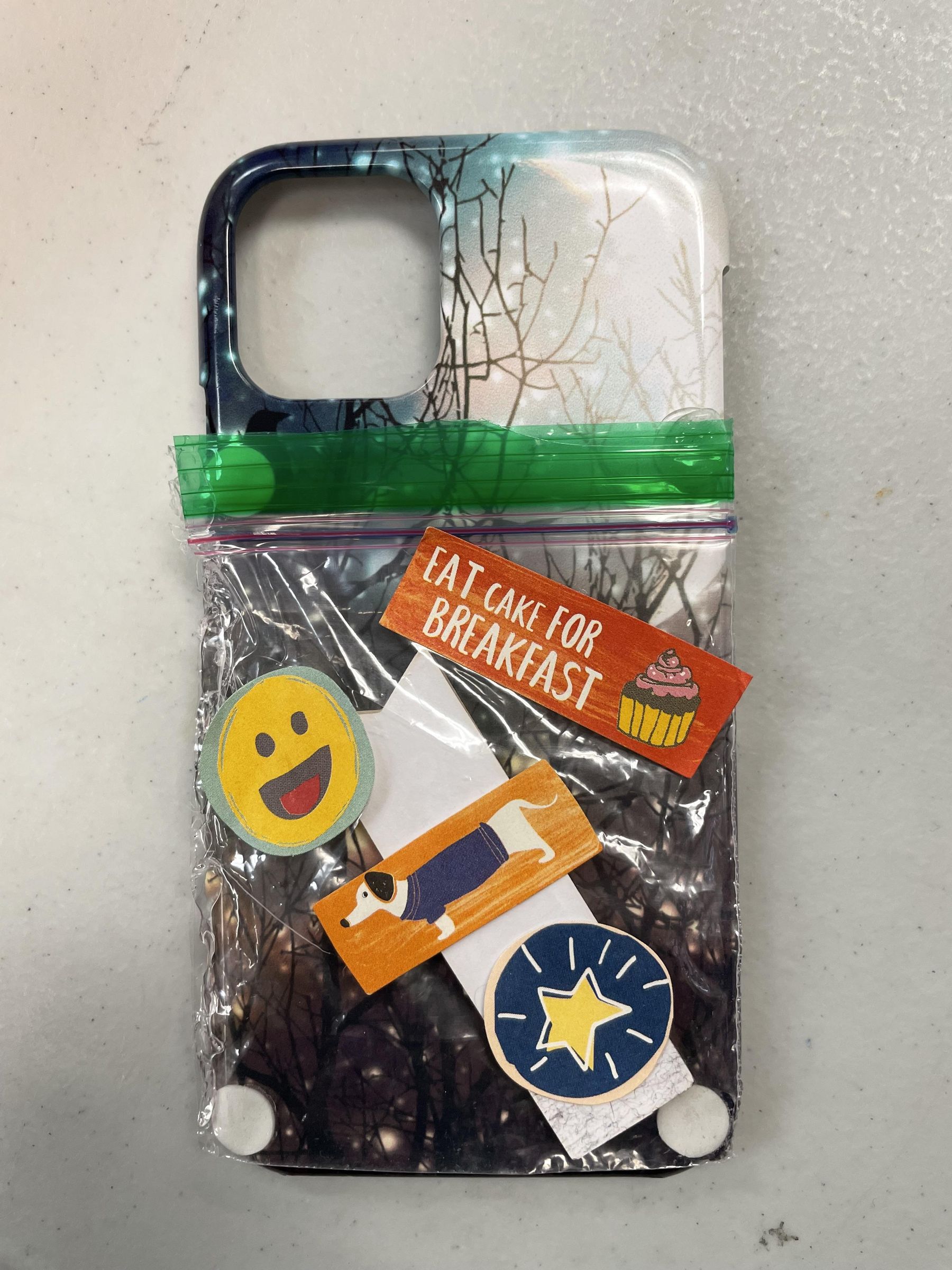 How to Make a Pocket for Your Phone : 4 Steps - Instructables