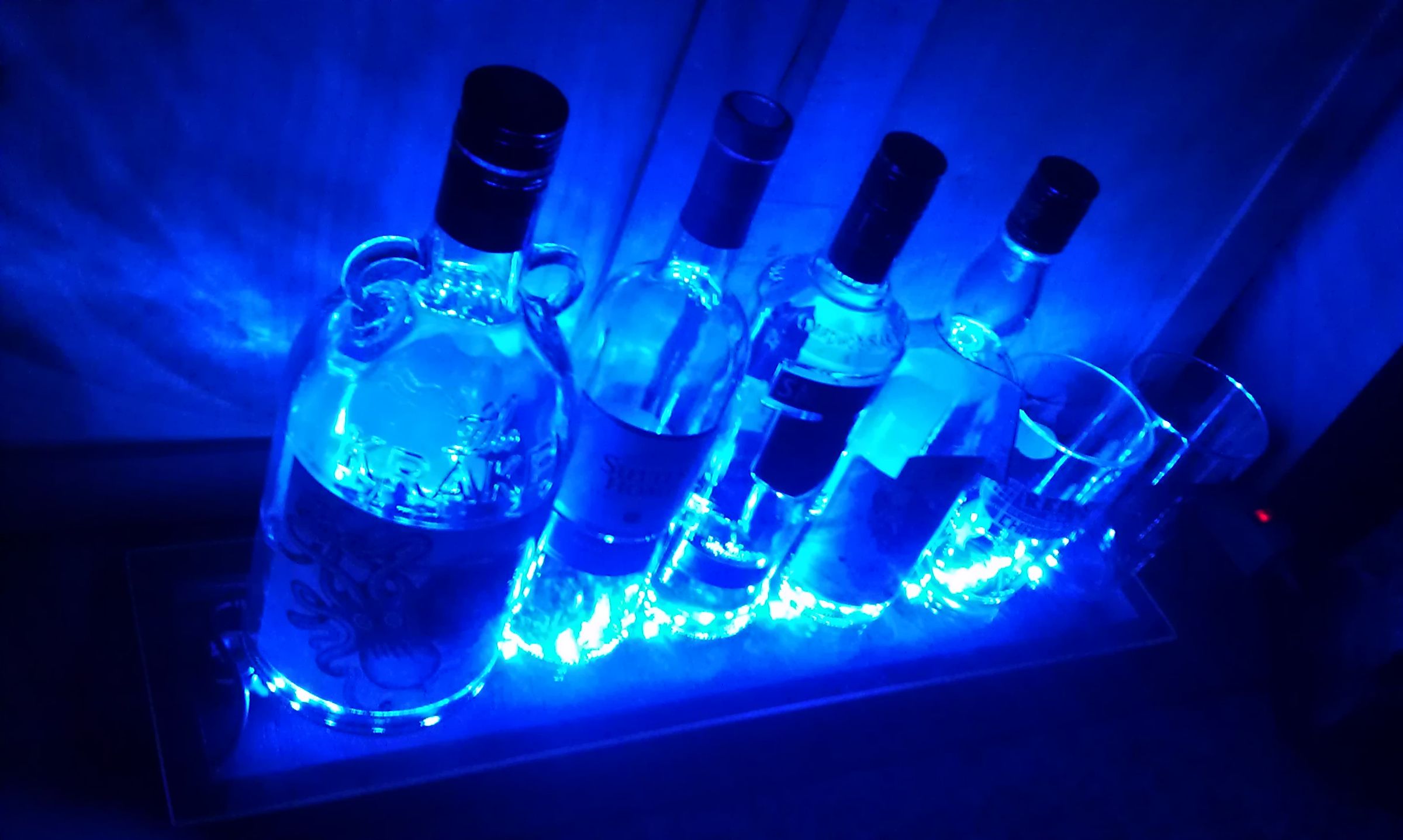 LED Bottle Glorifier - Instructables