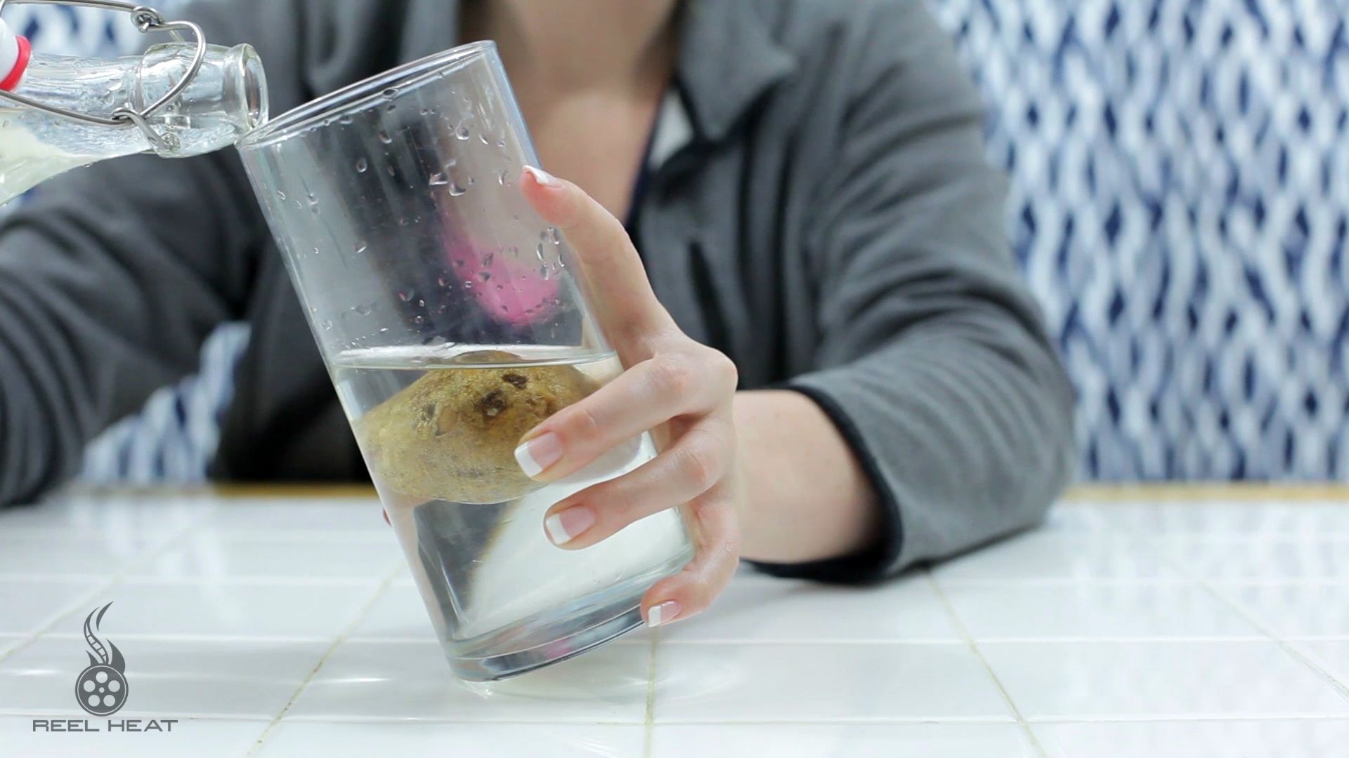 Floating Tricks You Should See! : 4 Steps (with Pictures) - Instructables