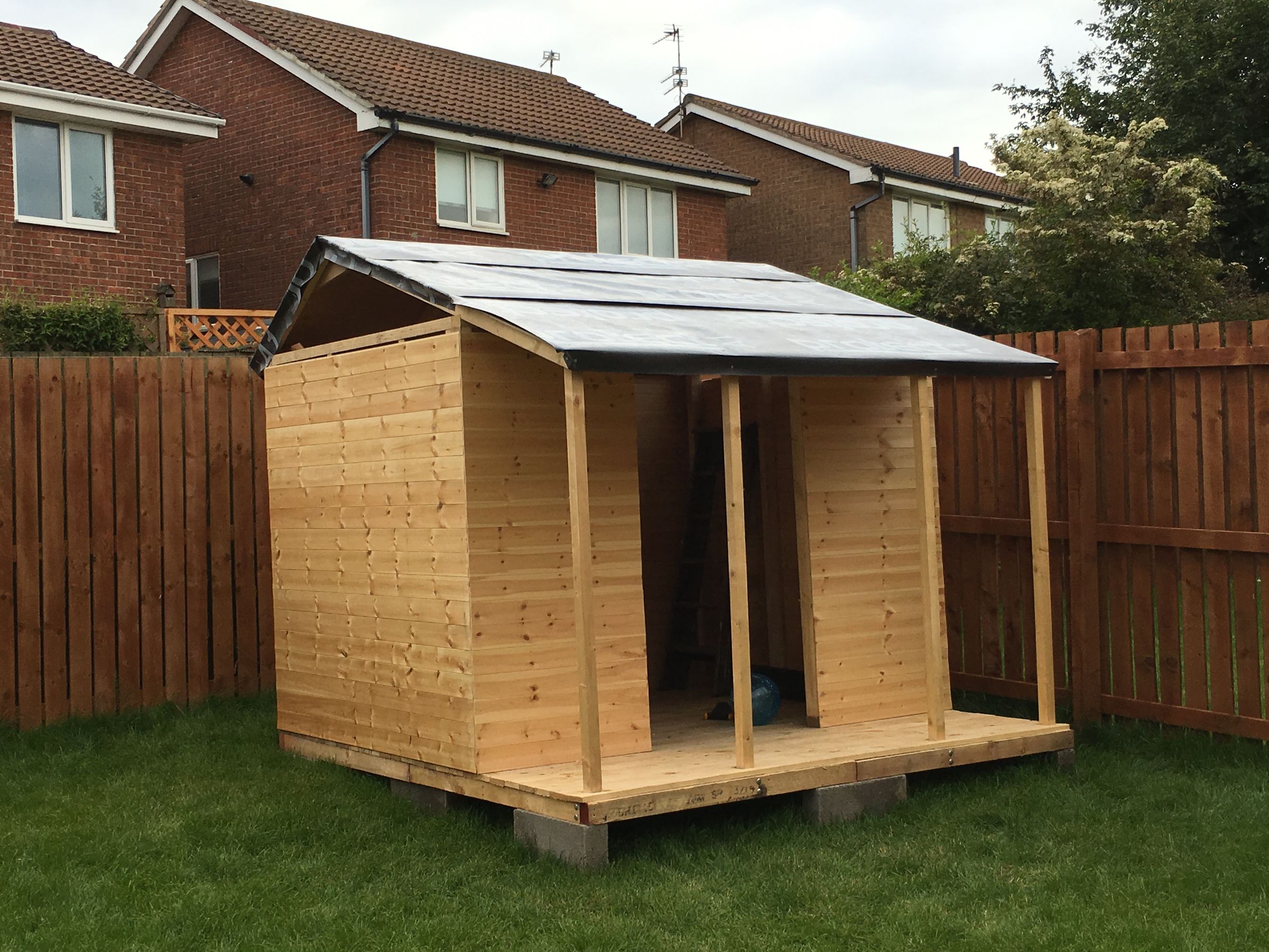 Custom Solar Powered Playhouse With Built in DIY Powerwall! : 7 Steps ...