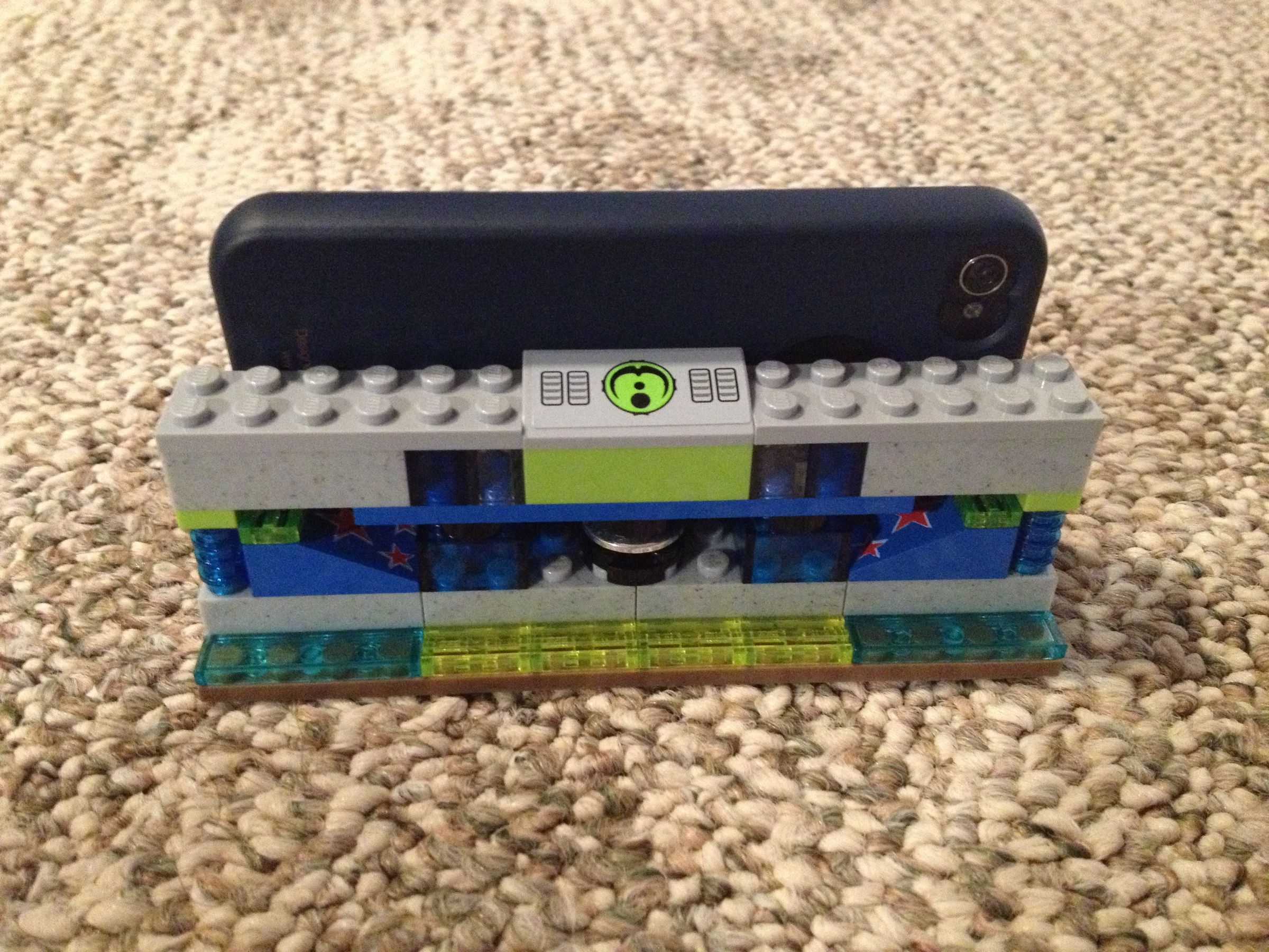 Lego IPhone Stand : 9 Steps - Instructables